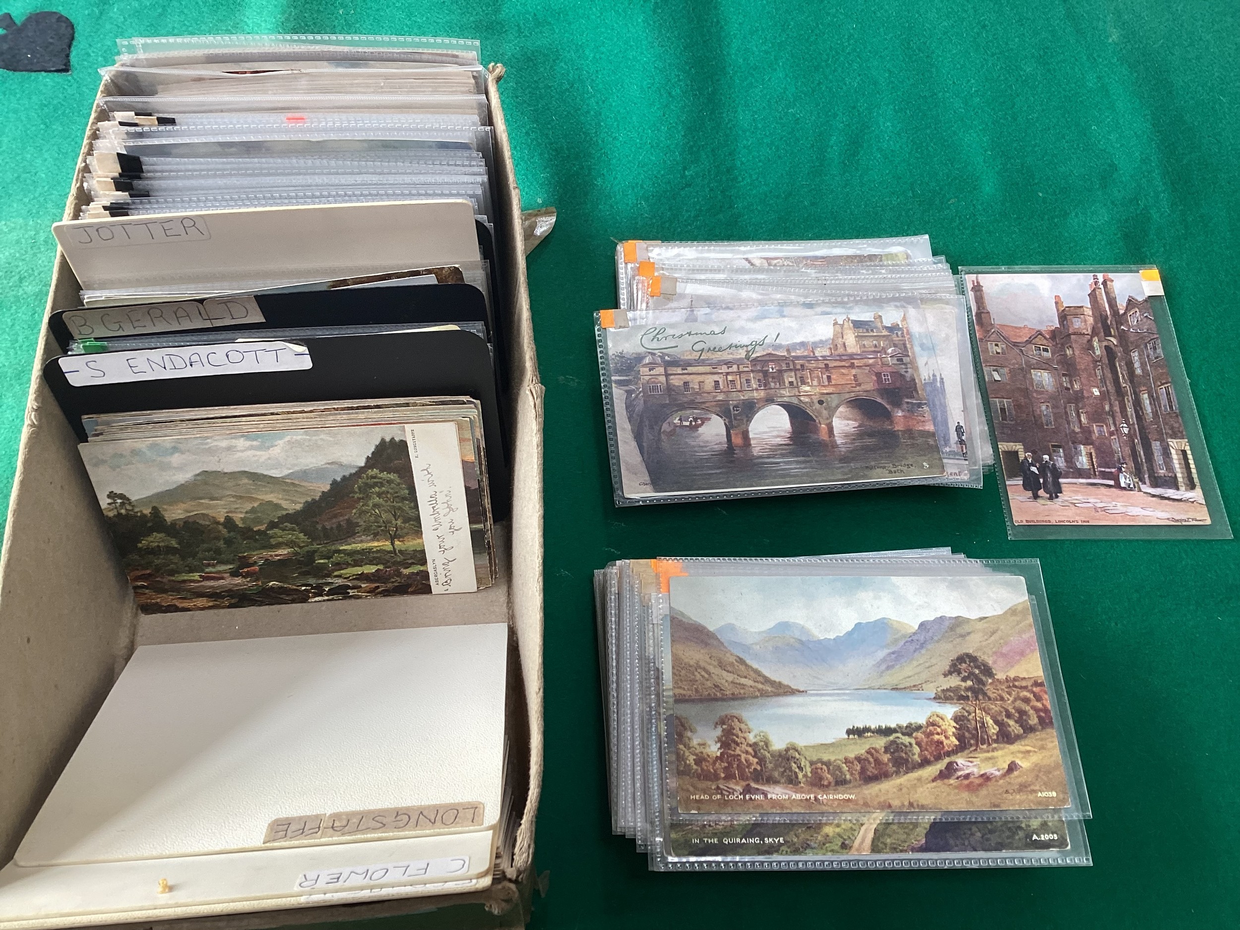 A box containing around 450 standard size art postcards – most in ...