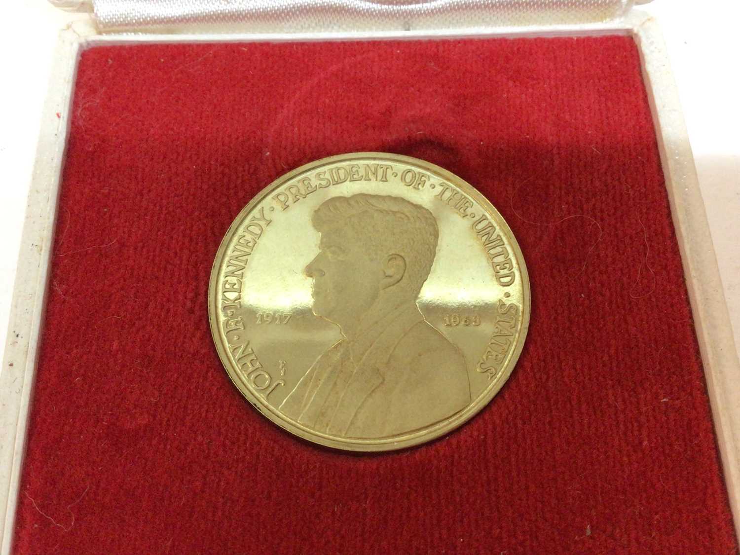 U.S. - J.F. Kennedy gold Commemorative medallion (N.B. Rev. Hallmarked ...