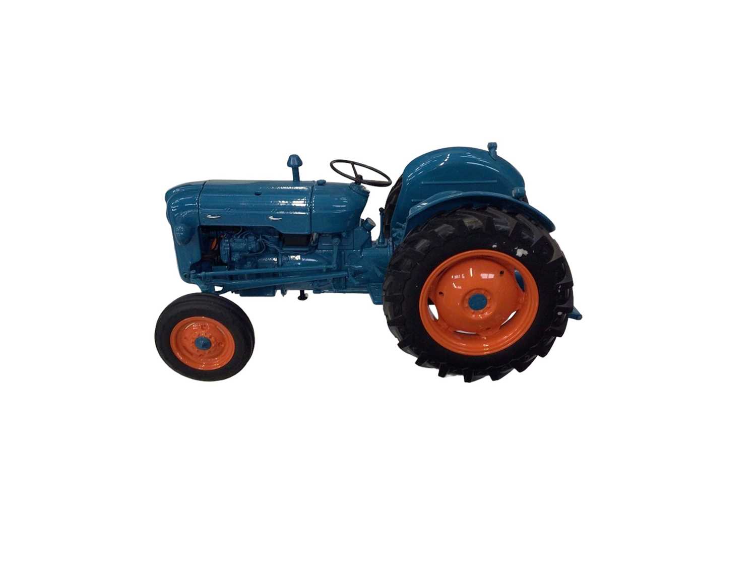 Universal Hobbies scale 1:16 Fordson Super Major Narrow Row Crop ...