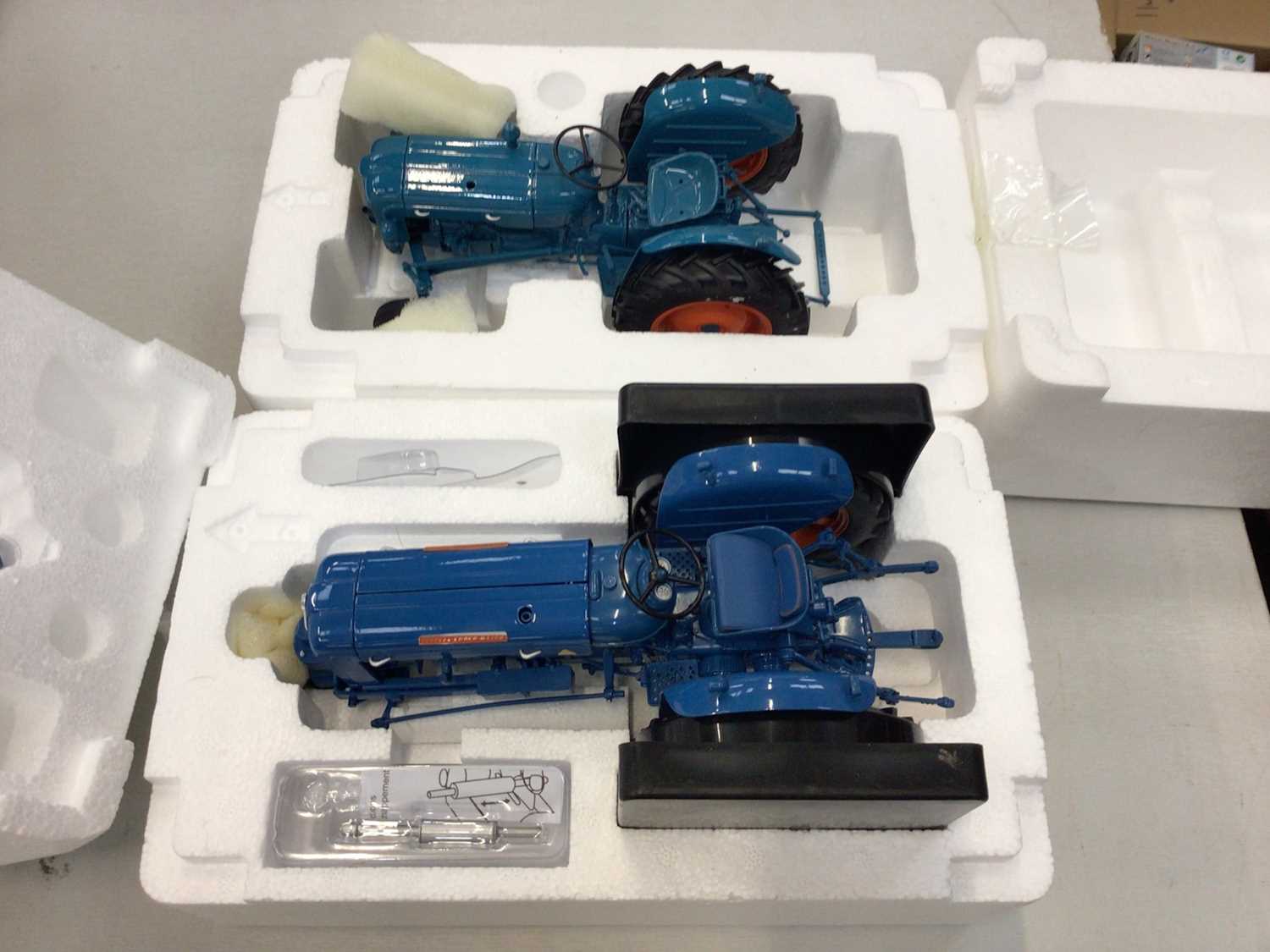 Universal Hobbies scale 1:16 Fordson Super Major Narrow Row Crop ...