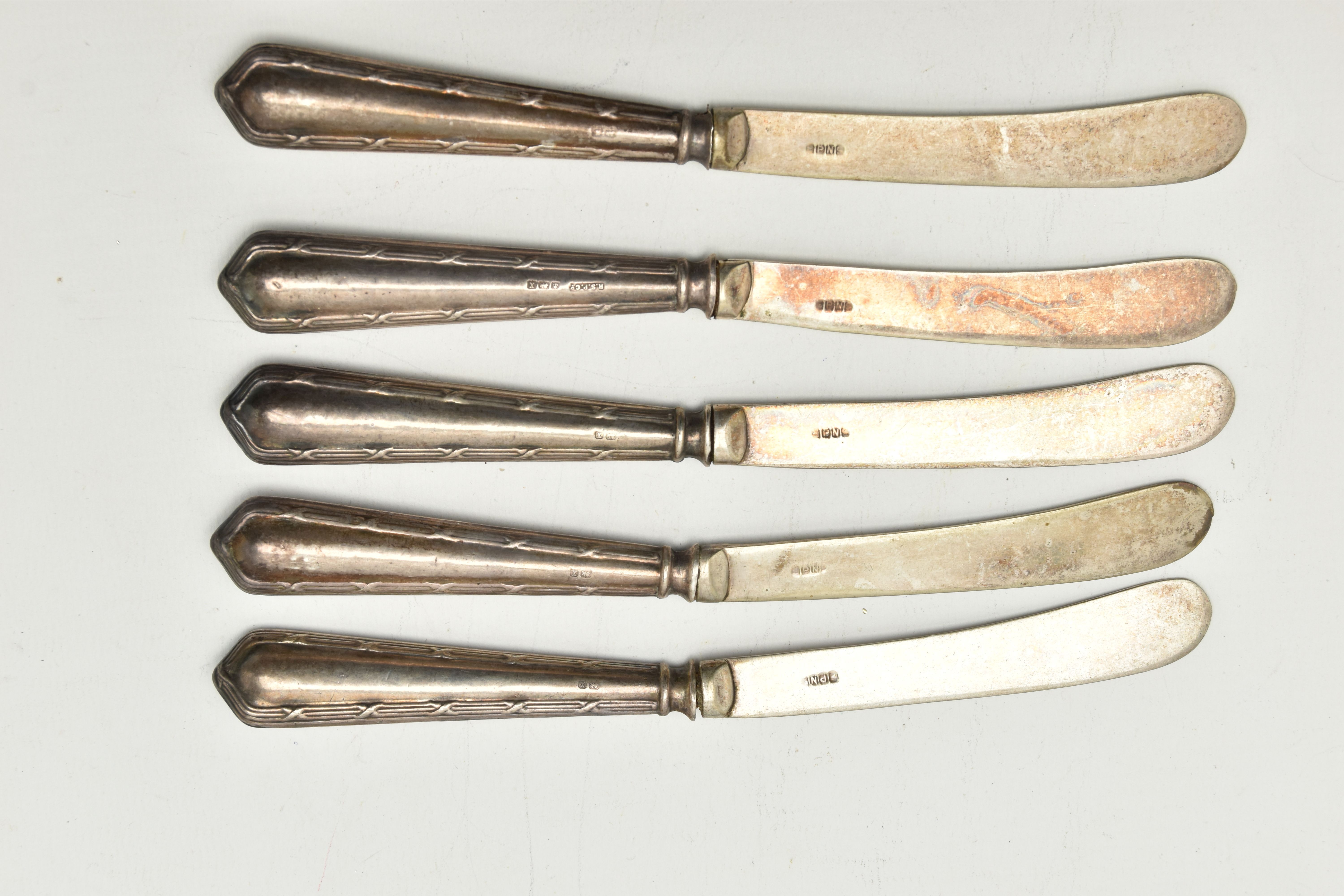 AN ASSORTMENT OF SILVERWARE AND LIGHTERS, to include five silver ...