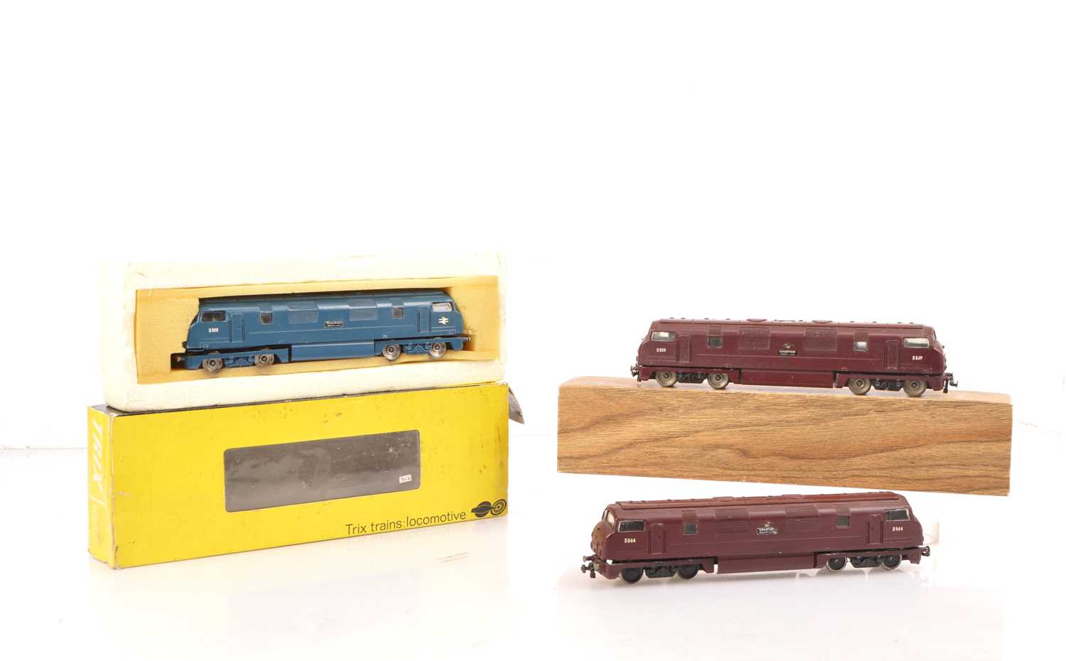 Three Trix Trains 00 Gauge 12v DC 2-rail BR (WR) Warship class ...