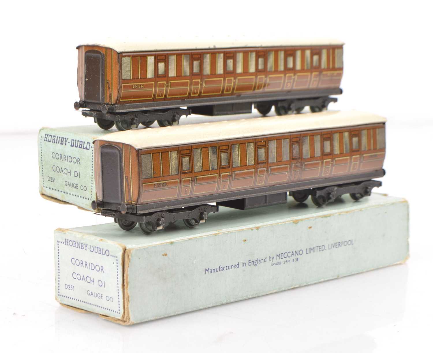 Two Hornby-Dublo 00 Gauge Pre-War 3-Rail LNER Teak style First/Third ...