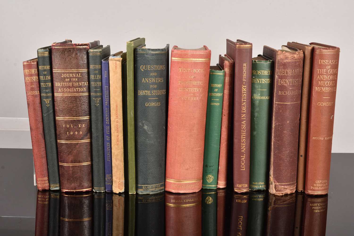 The next 33 lots were from the Late James Barrie Show Collection ...