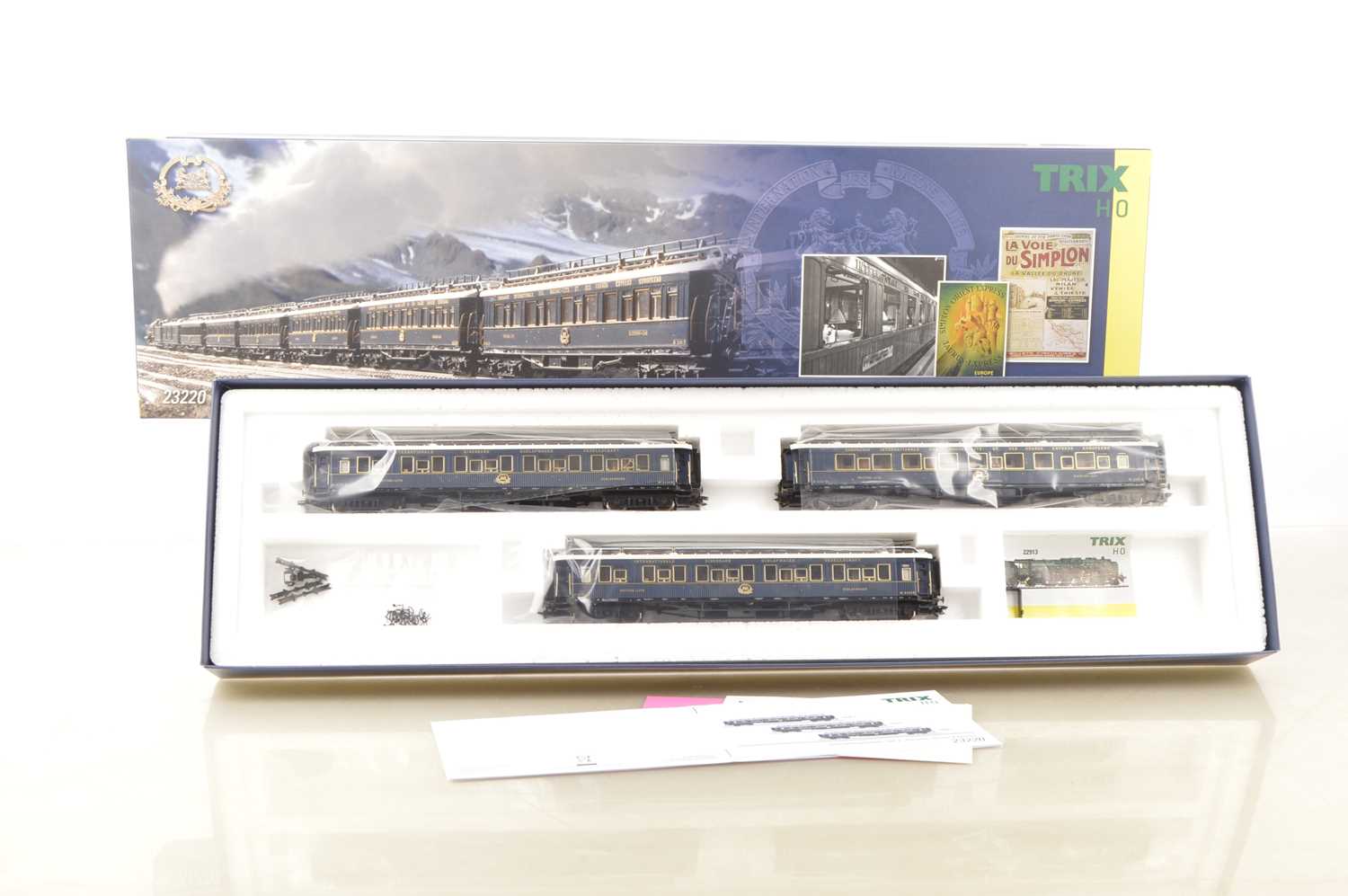 Trix HO Gauge 100th Anniversary Orient Express Coach Pack, boxed 23220 ...