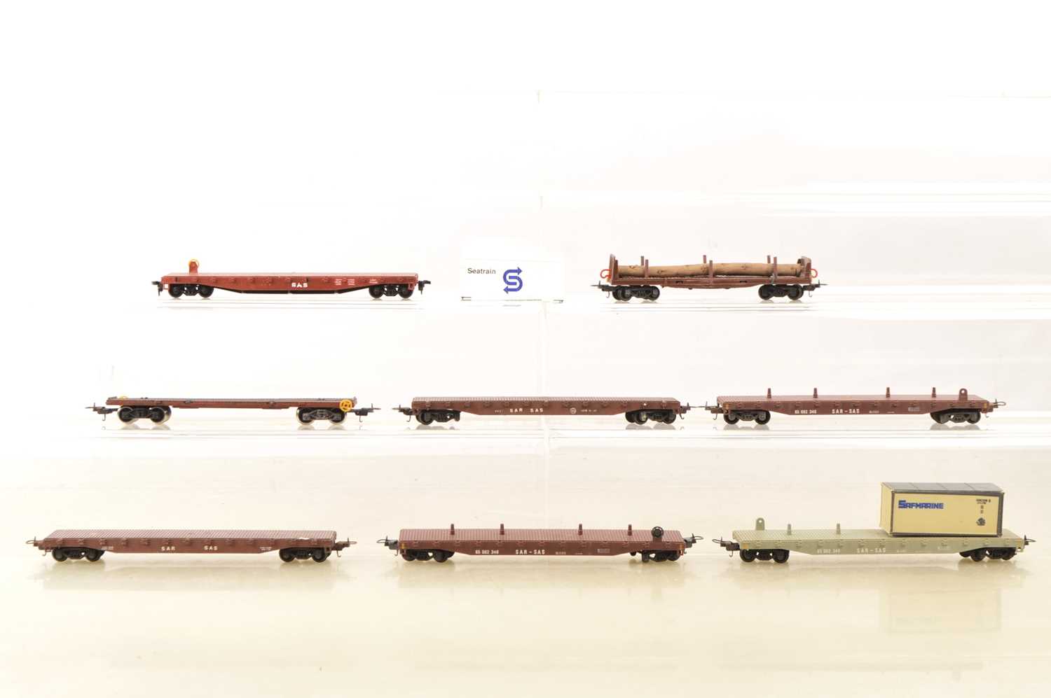 Lima South African HO Gauge unboxed SAR brown bogie flat wagons (8 ...