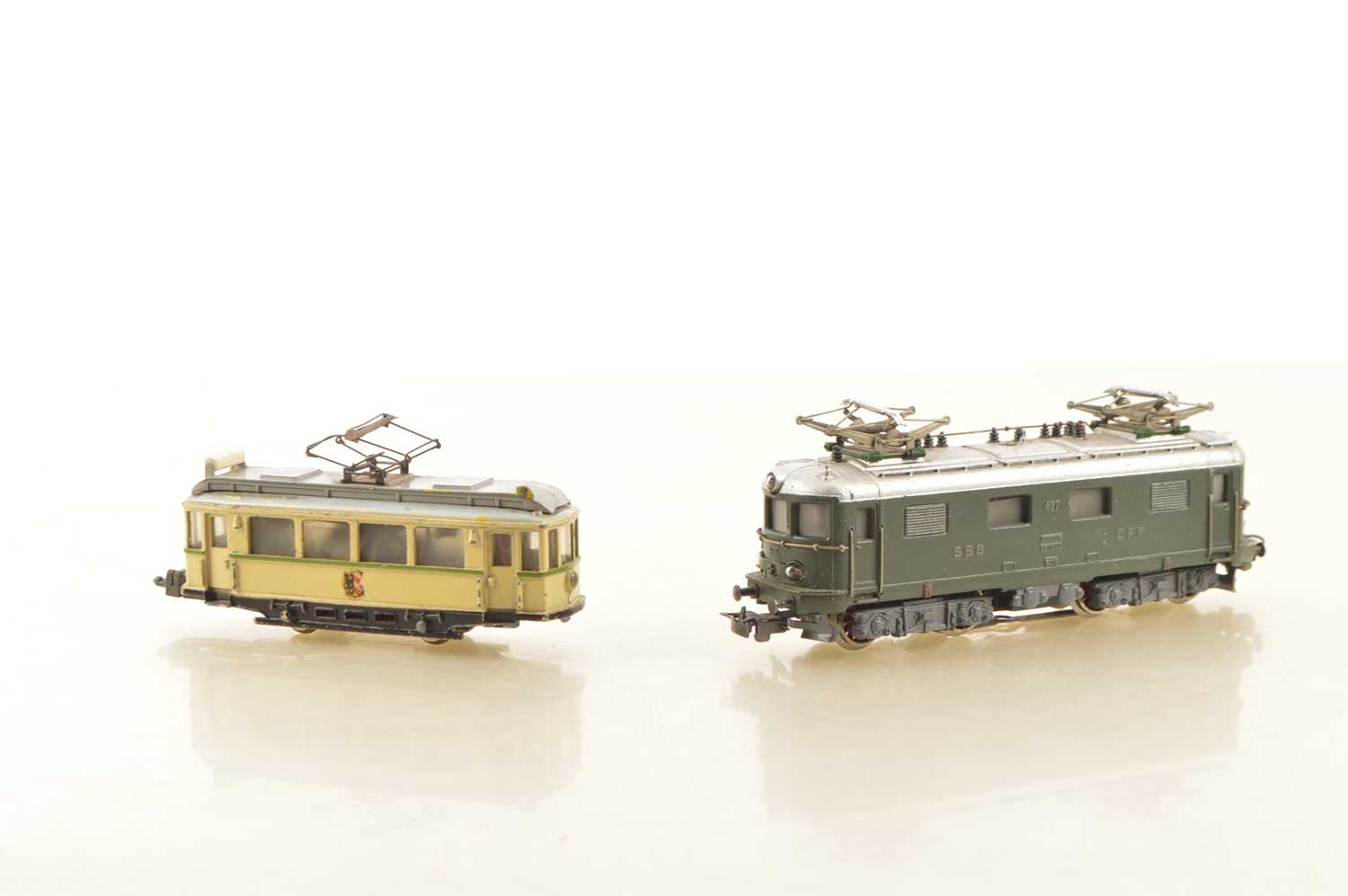 Marklin and Hamo HO Gauge Electric Locomotive and Tram, both unboxed ...