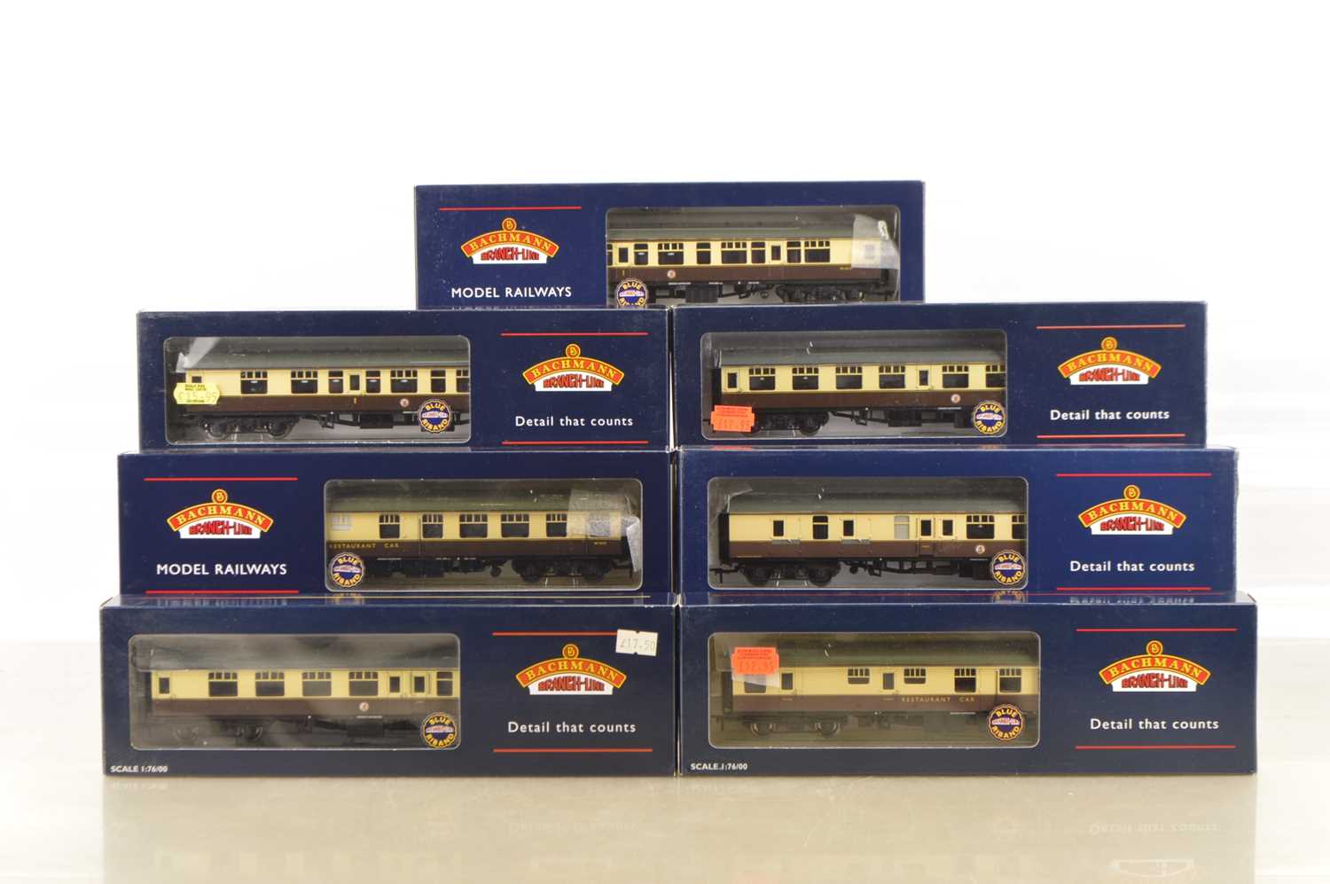 Bachmann boxed 00 Gauge BR WR MK1 chocolate and cream Corridor Coaches ...