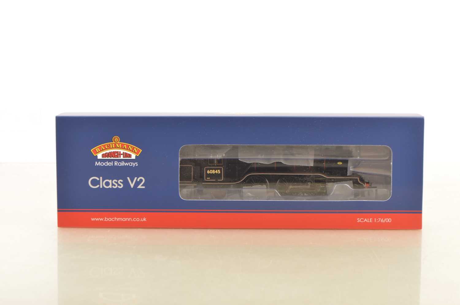 Bachmann boxed 00 gauge 35-201 BR black ex LNER V2 Class 60845 ...