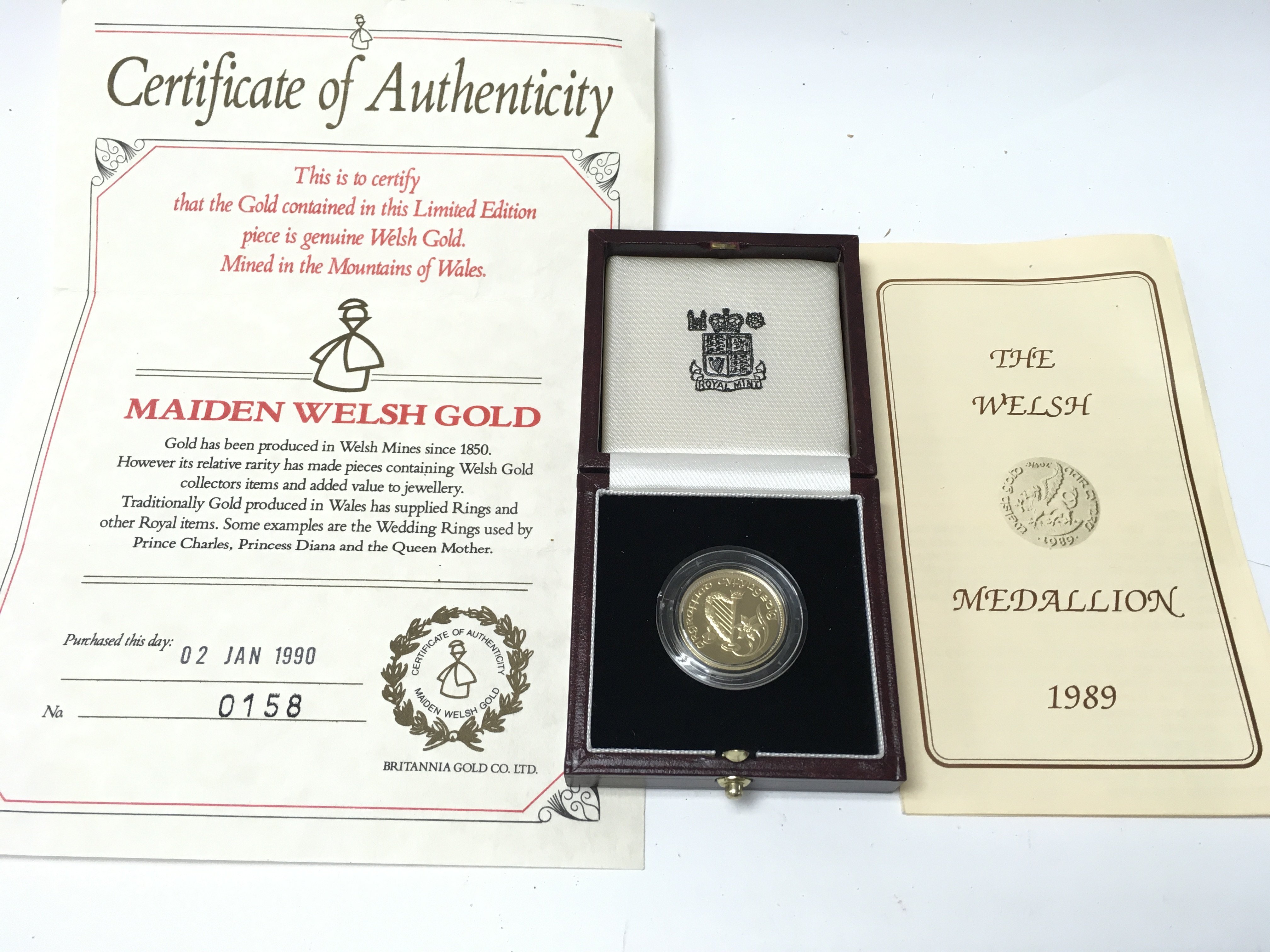 1989 Welsh gold sovereign dragon medallion. Just 3000 of these ...