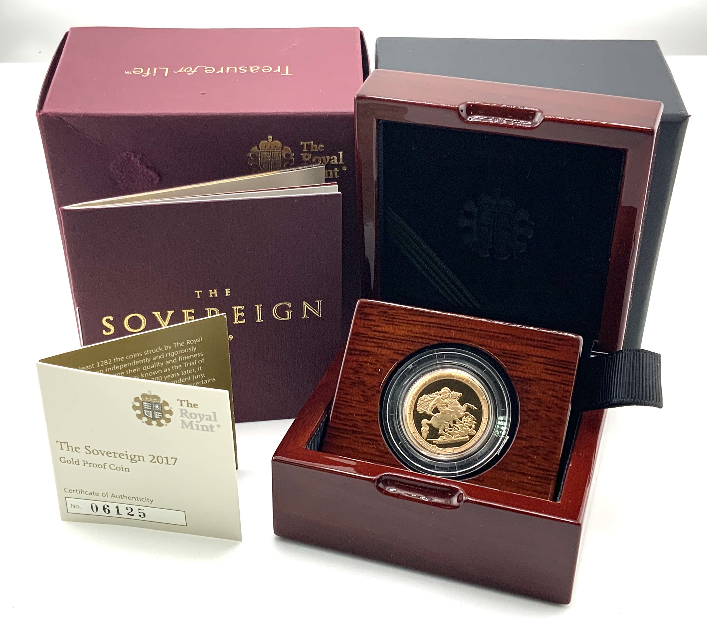 2017 UK Full Sovereign Proof Gold Coin features Benedetto Pistrucci's ...