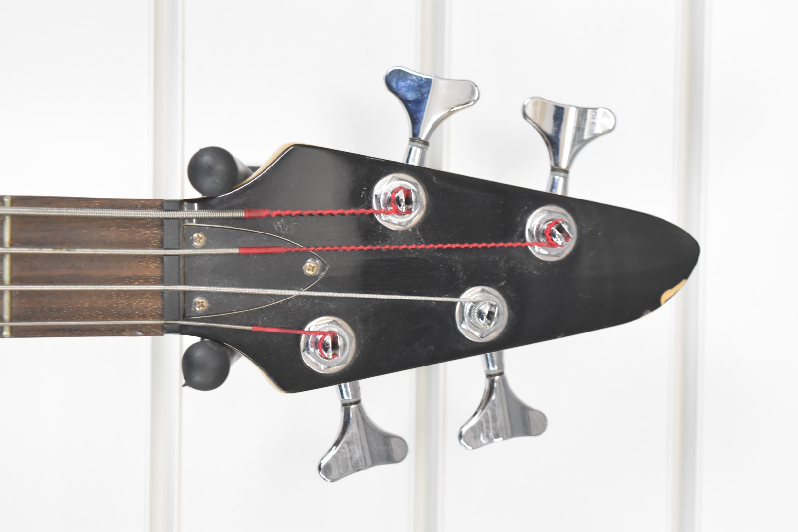 Ventura bass guitar and three guitar amplifiers comprising G10 Mk.II ...