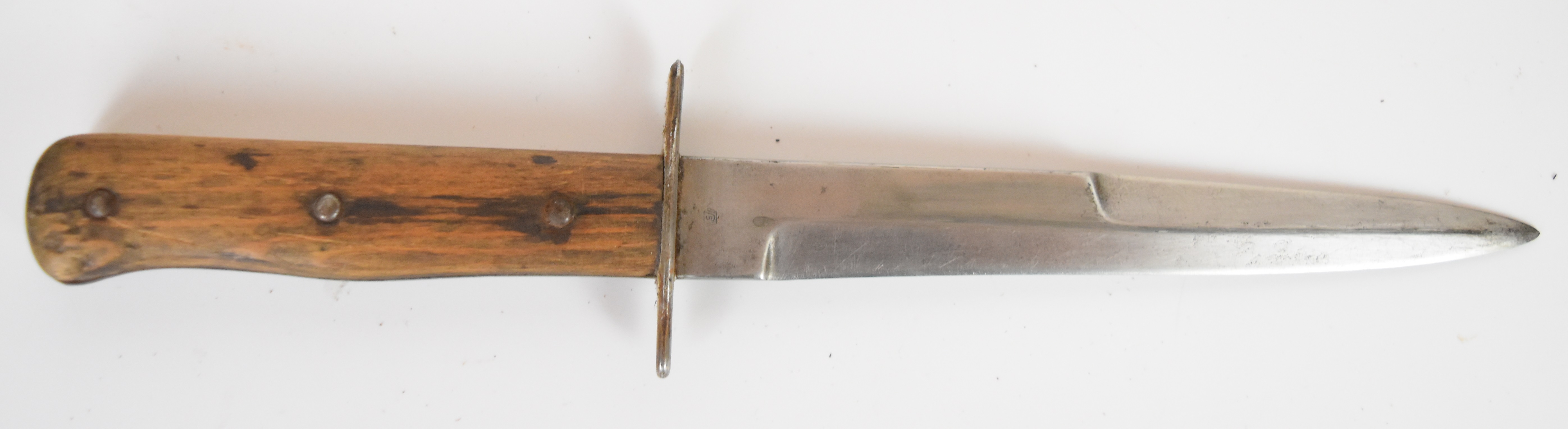 Possible WW1 fighting knife stamped S to ricasso with wooden grips ...
