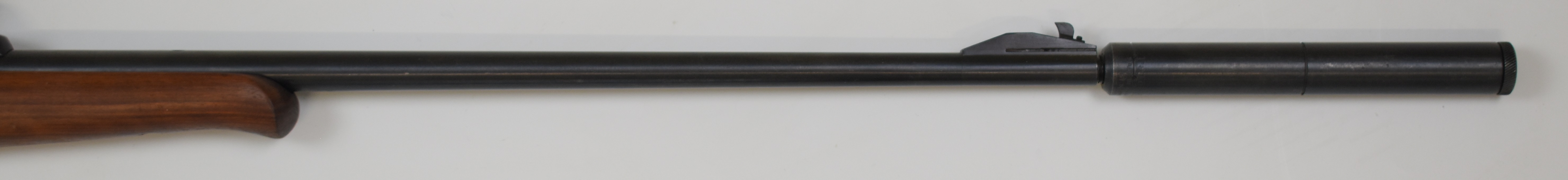 BRNO Model 2-E .22 bolt-action rifle with chequered semi-pistol grip ...