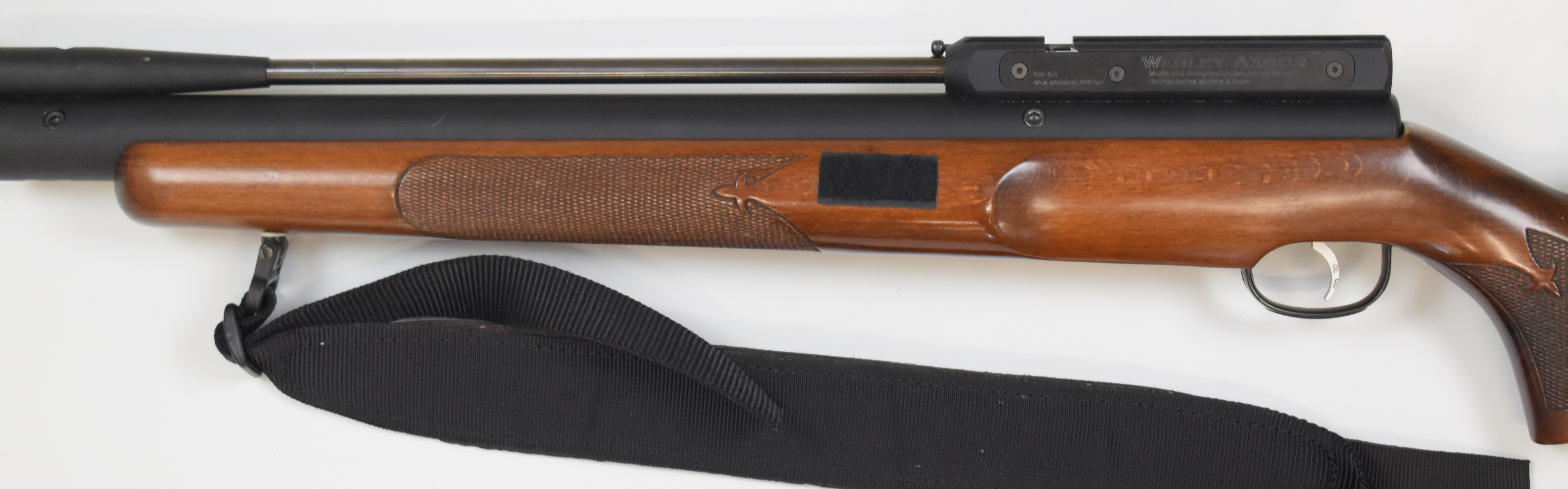 Webley Axsor .22 PCP air rifle with chequered semi-pistol grip and ...