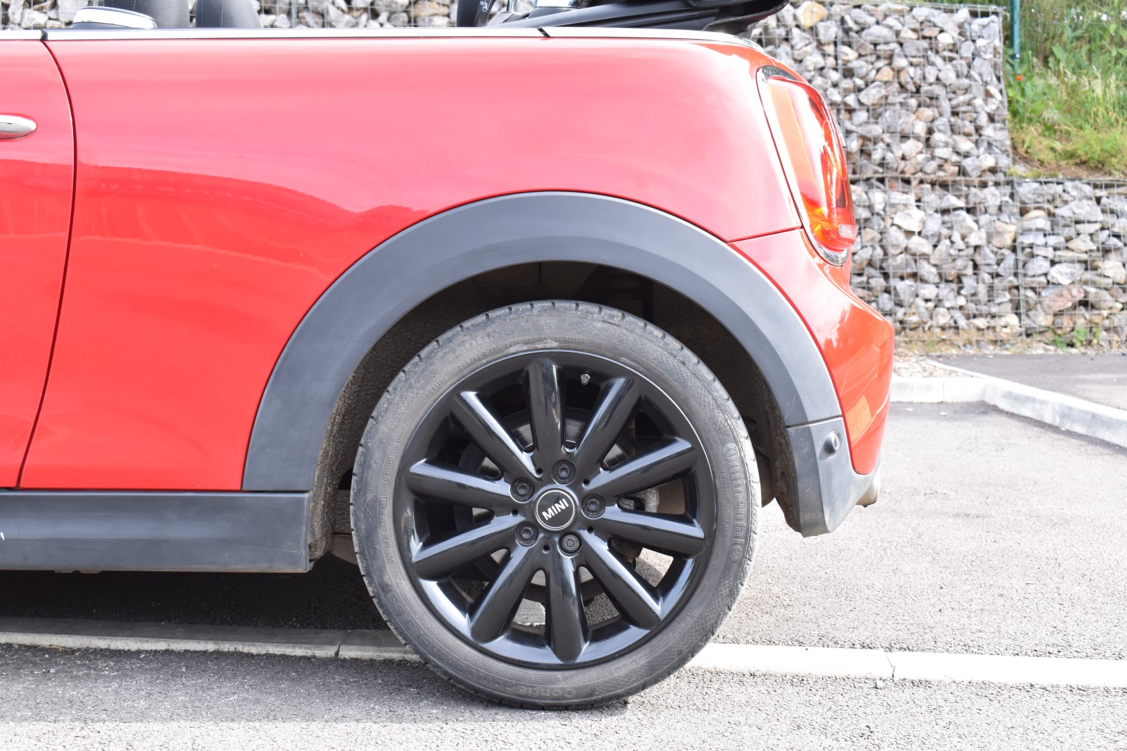 2017 MINI Cooper 1.5 petrol manual cabriolet, registration number MD67 ...