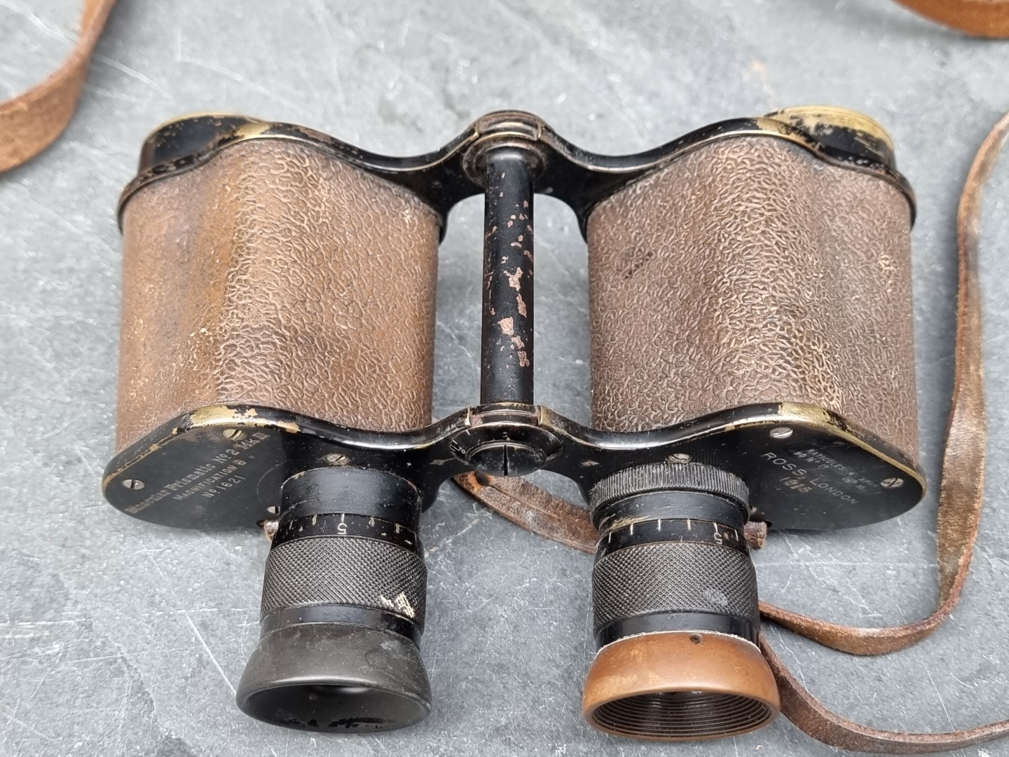 A pair WWI British military binoculars, by Ross, London, 'Prismatic No ...