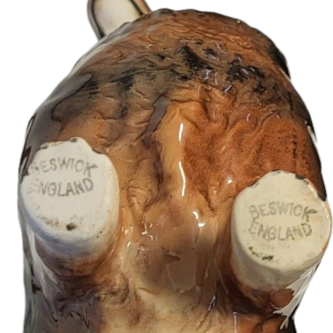 BESWICK, A COLLECTION OF VINTAGE PORCELAIN FIGURESComprising a horse ...