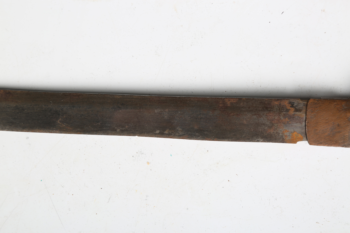 A late 19th century Japanese tanto with curved single-edged blade ...