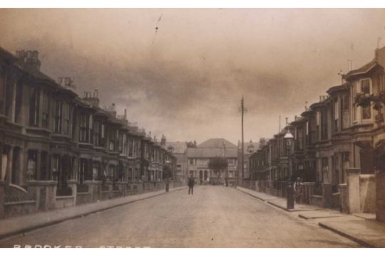 A collection of approximately 121 postcards of Hove, including ...