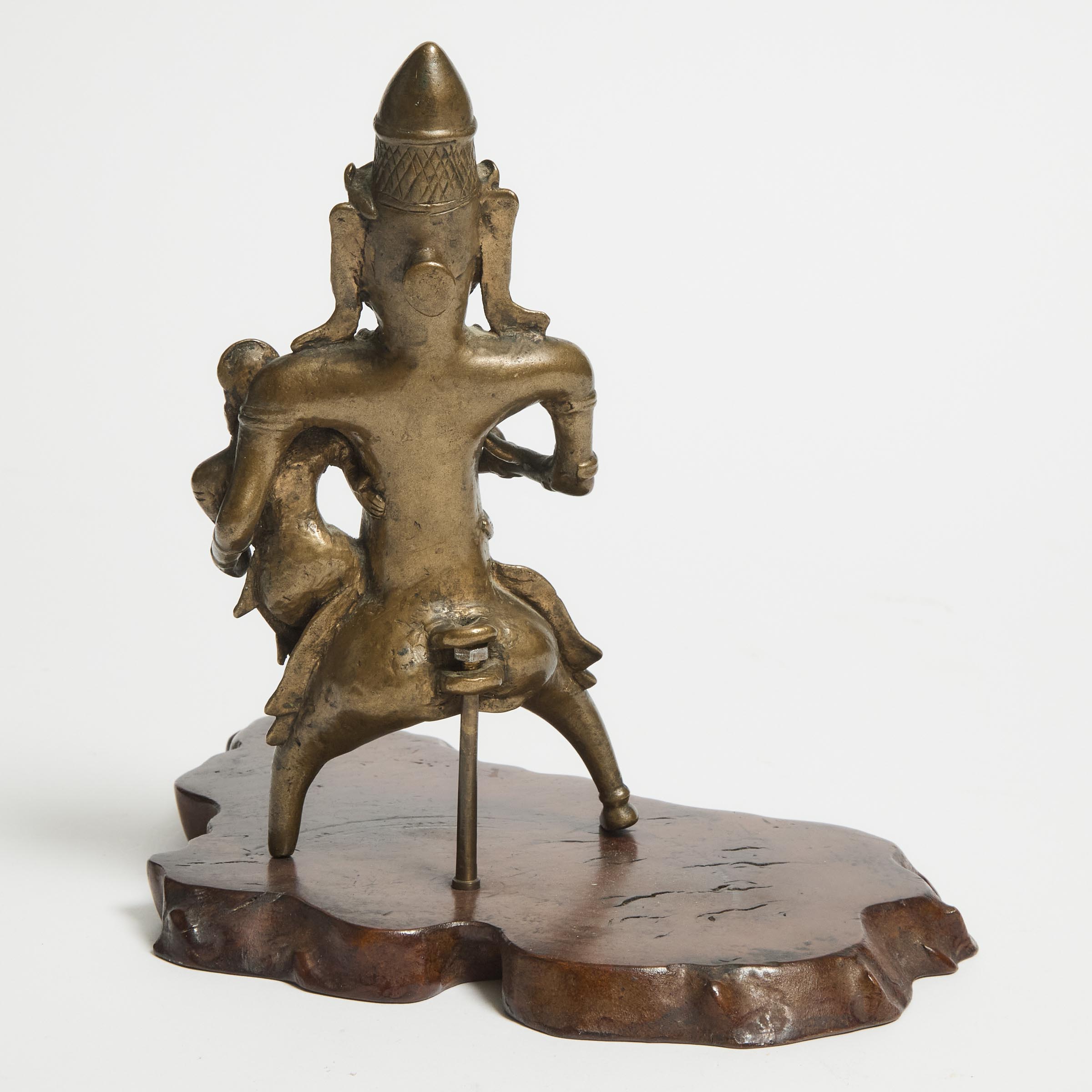 A Bronze Figure of Uma Mahesvara, South India, 16th-17th Century十六至十七世纪 ...