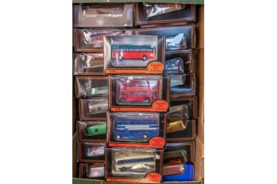 20 EFE 1:76 scale model buses. Routemaster bus Mansfield & District ...