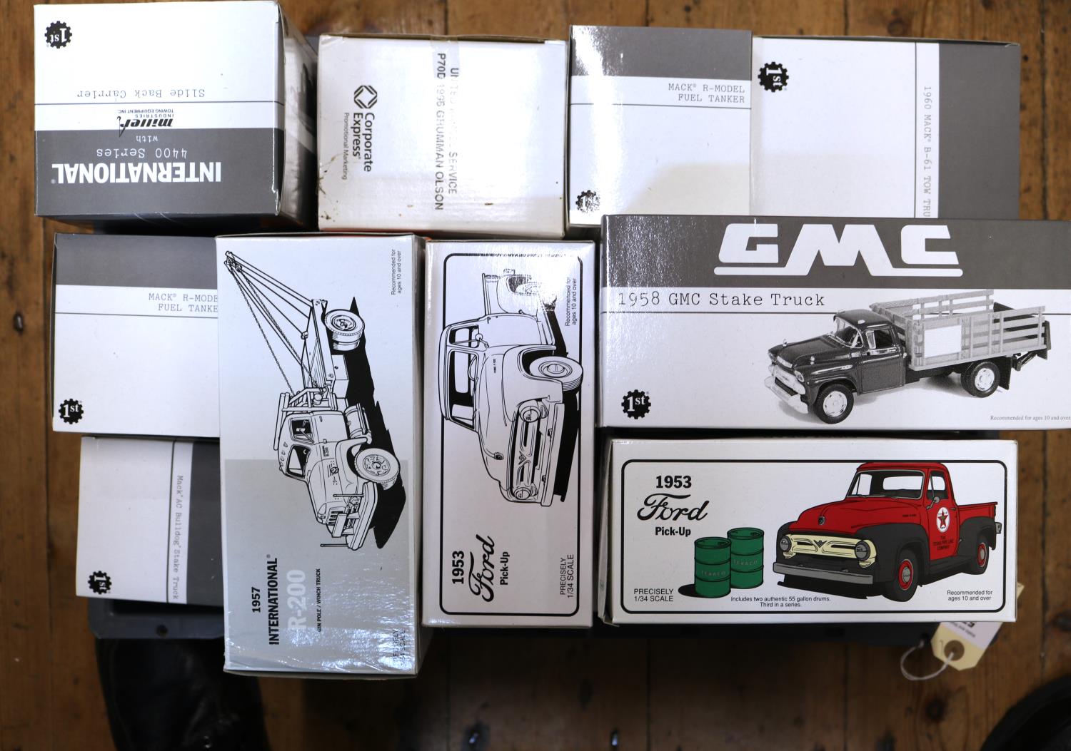 20 First Gear American Trucks. 1955 Diamond-T Wrecker, Shamrock Towing ...