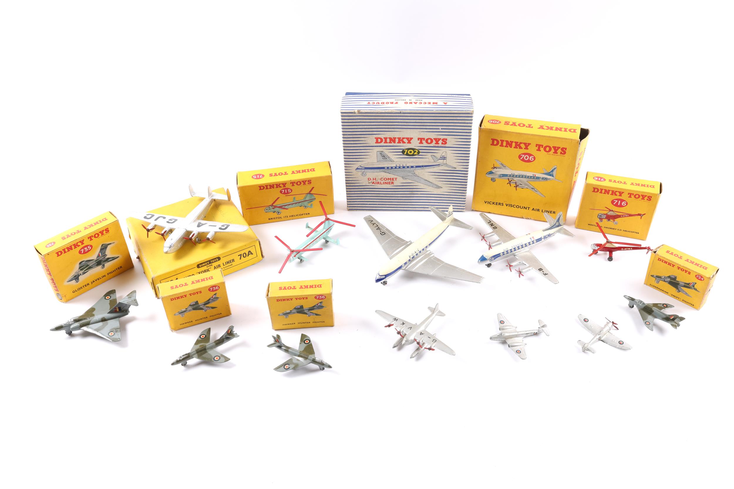 13 Dinky Aircraft. 10 boxed- D.H. Comet Airliner, BOAC 702, Vickers ...