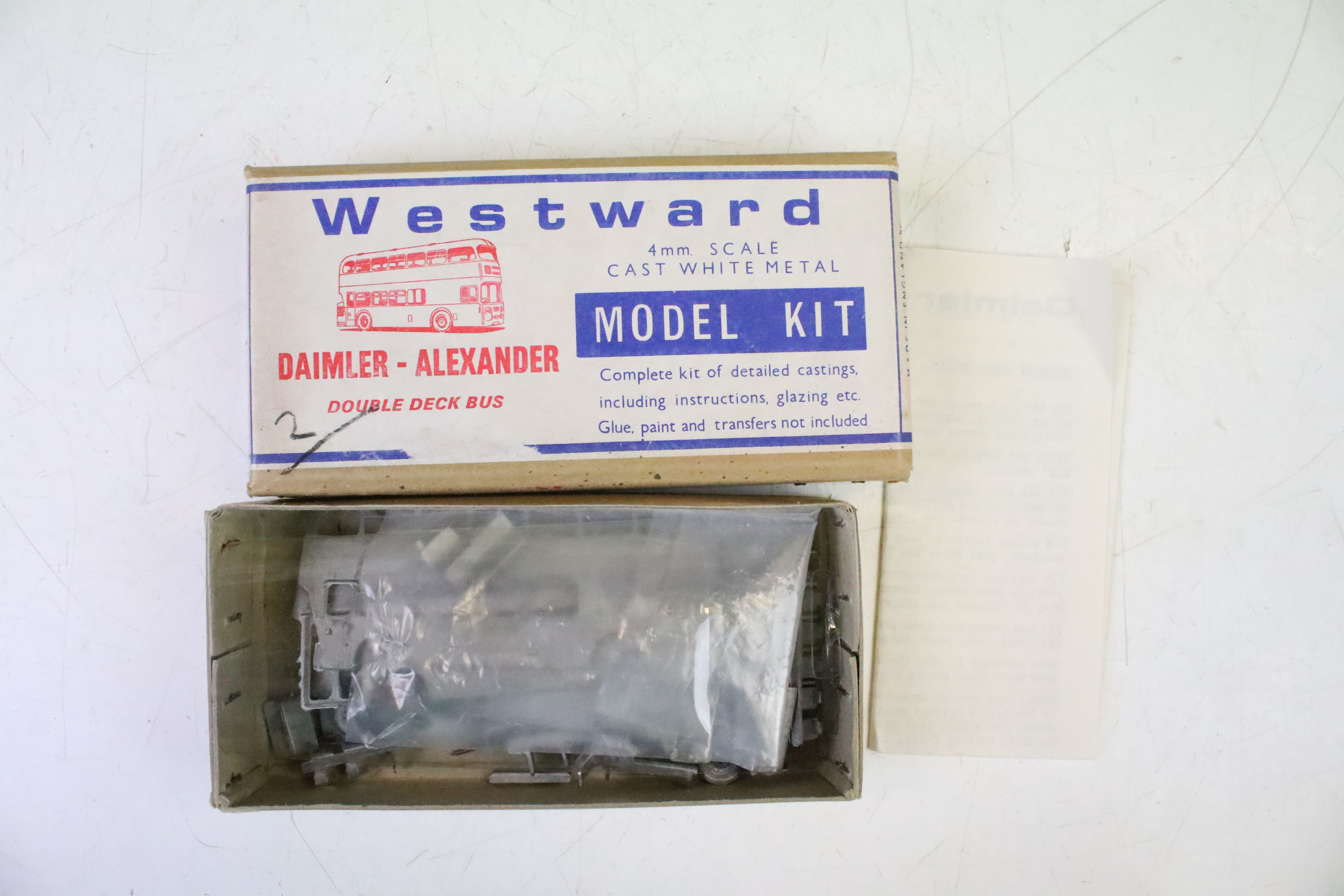 Collection of metal and plastic kit models, accessories and vehicles to ...