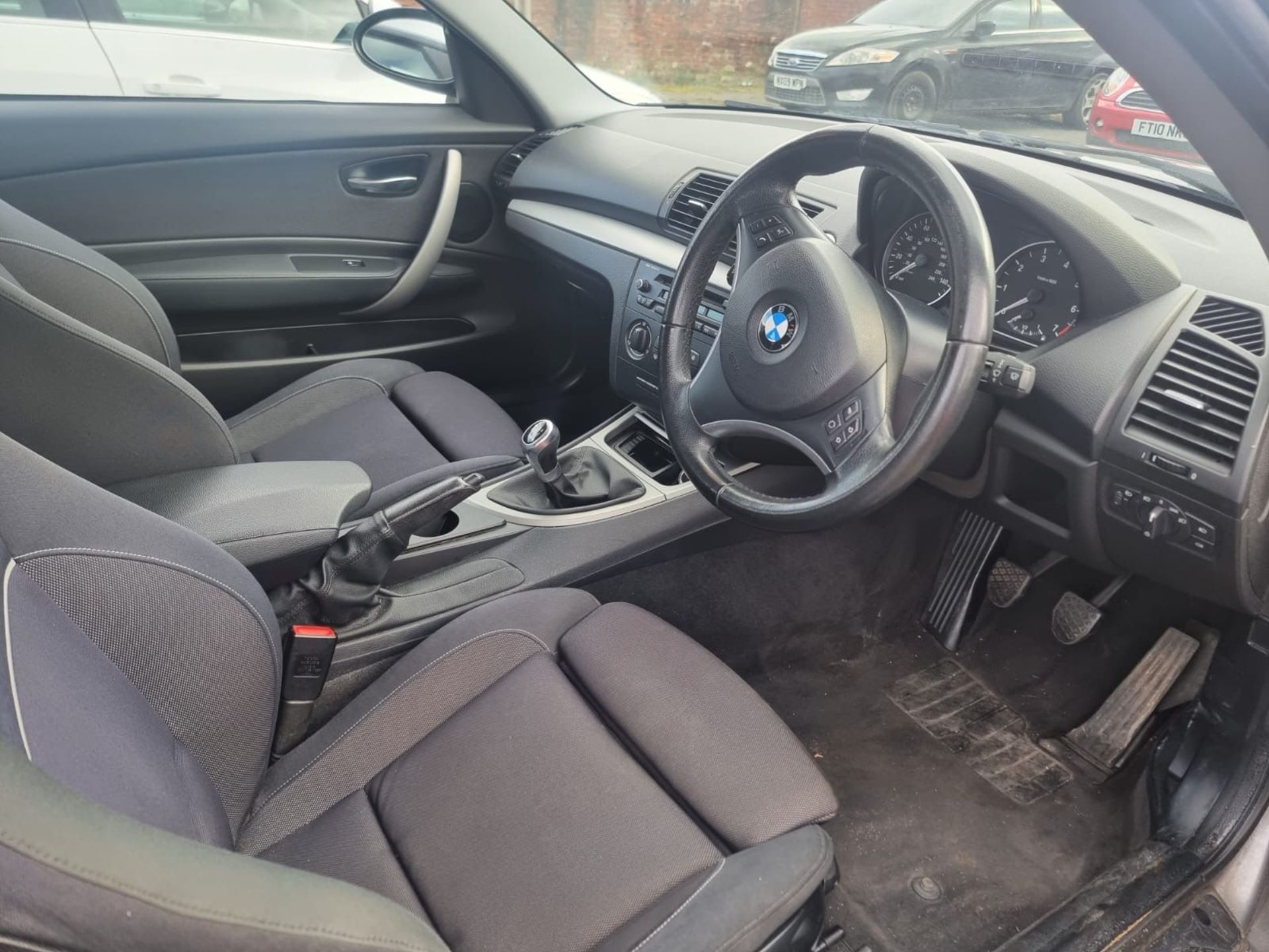 YR59 CHG BMW 116I 2.0 SPORT Hatchback. Mileage: 109,555. Date of ...