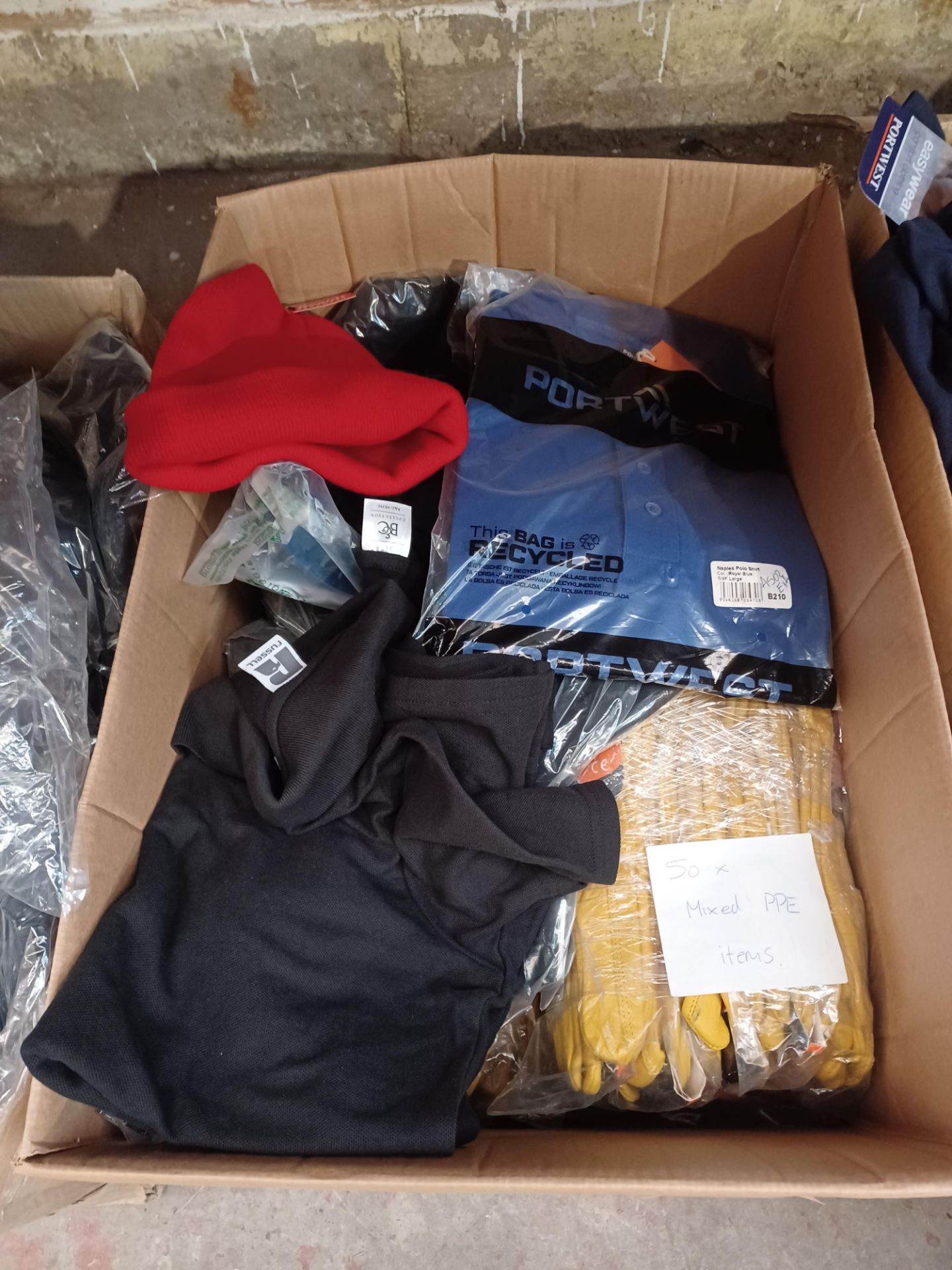 50 x Mixed PPE Lot; to include Polos, Safety Gloves, Rigga Gloves and ...