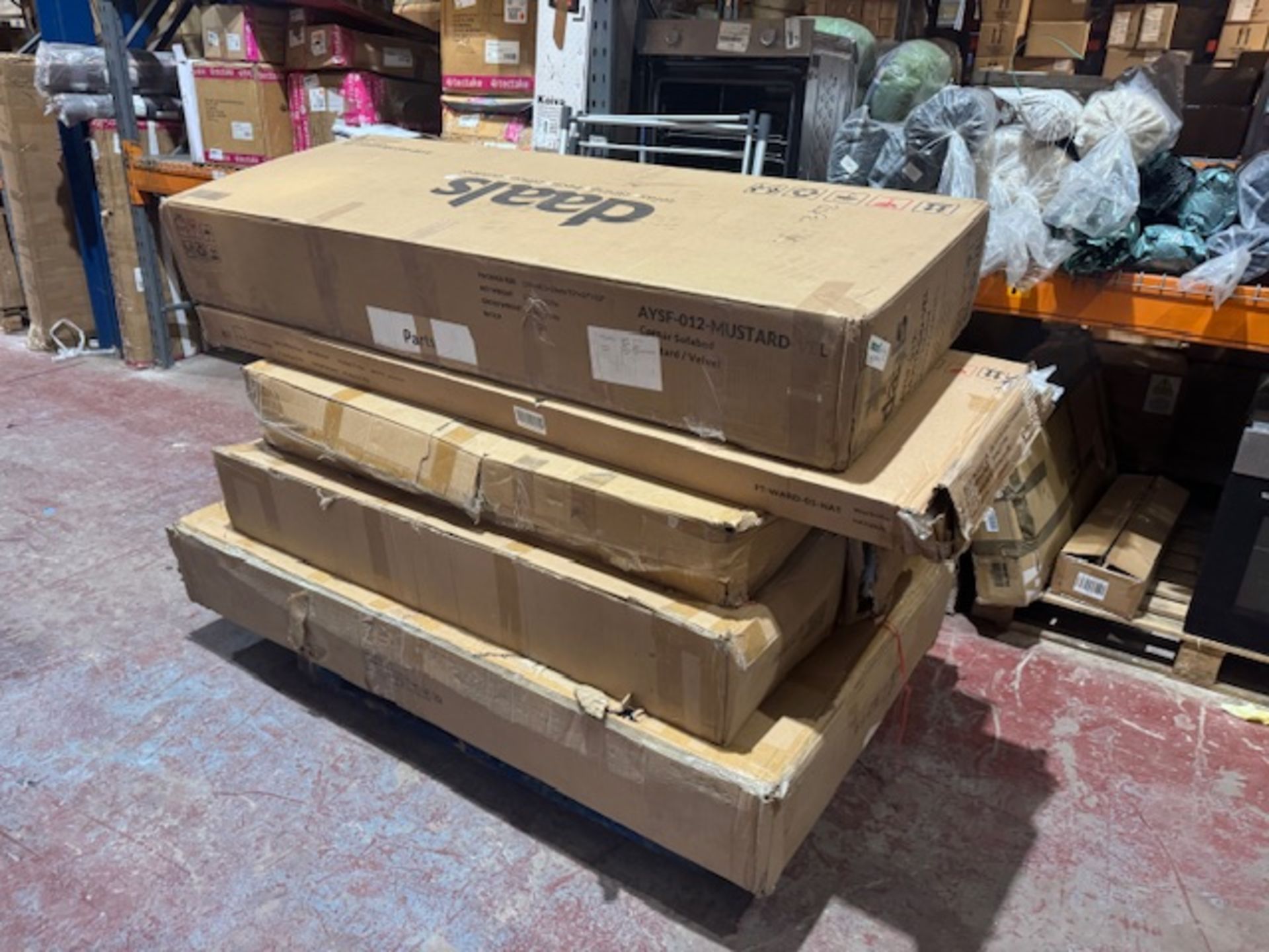 LARGE MIXED FURNITURE PALLET (PLEASE NOTE MAY BE PART BOXES ) LPT