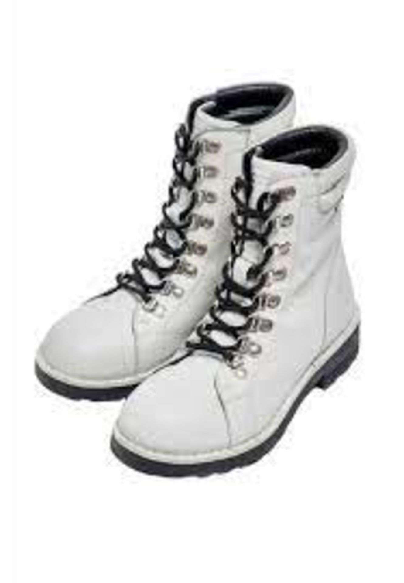 TRADE LOT 20 X BRAND NEW BOXED POD SHOES IN VARIOUS STYLES AND SIZES ...