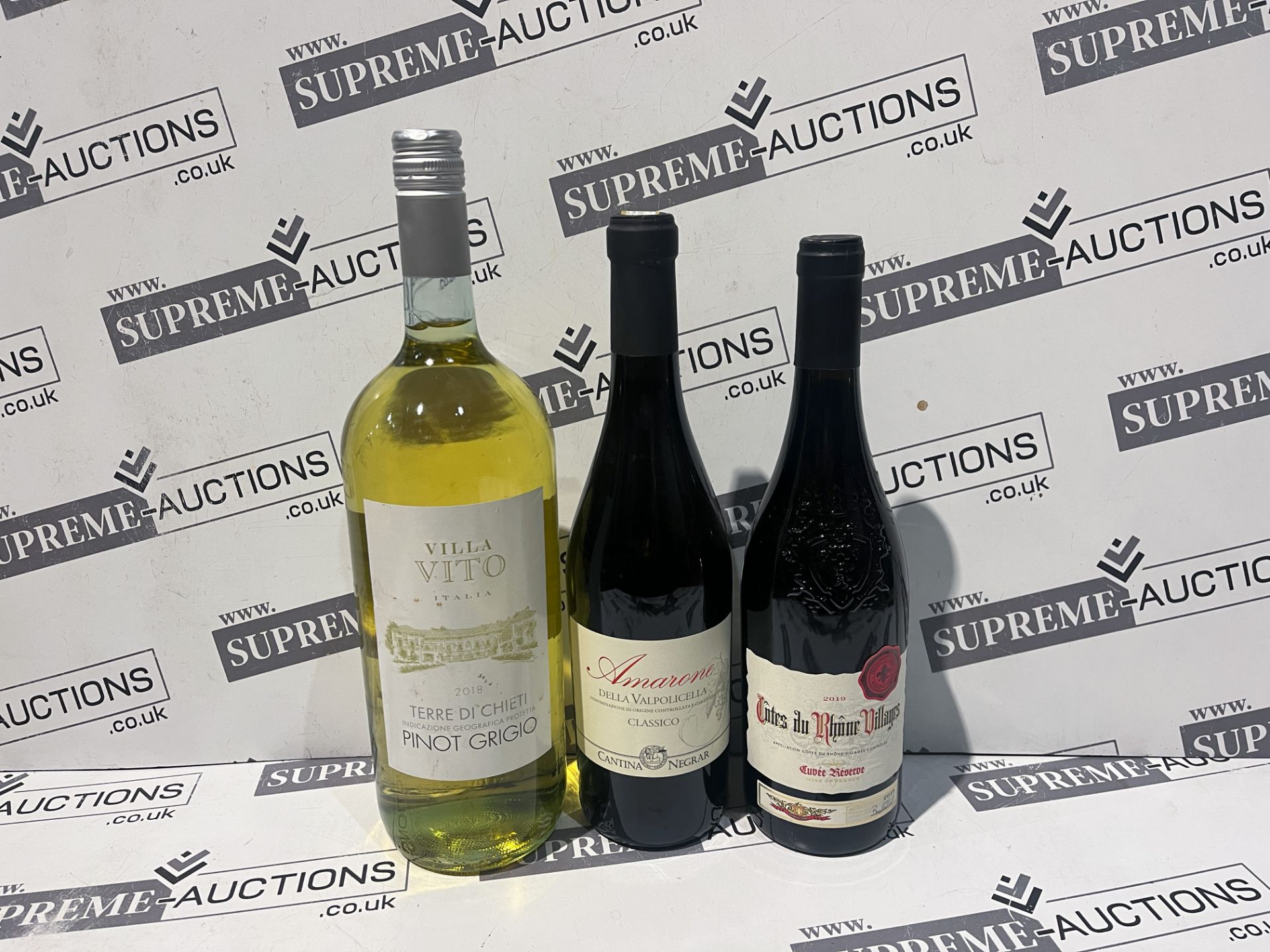 MIXED LOT CONTAINING 12 X BOTTLES OF wine AMNANOME, VILLA VITO,