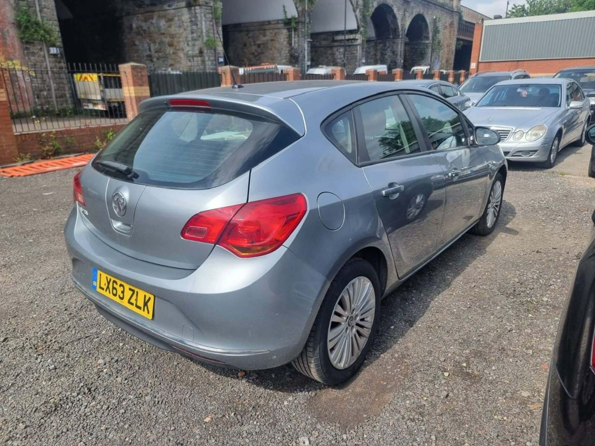 LX63 ZLK VAUXHALL ASTRA SILVER PETROL MOT: 28.11.24 First Registration ...