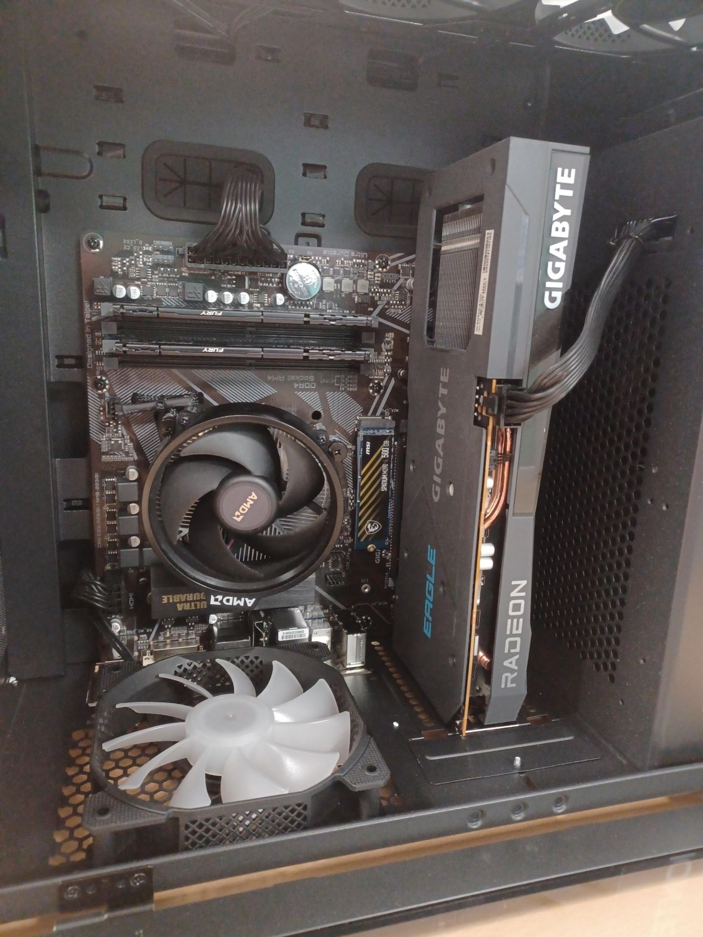 Custom Built PC Montech Gaming Case, Kingston Fury DDR4 Beast 16GB ...