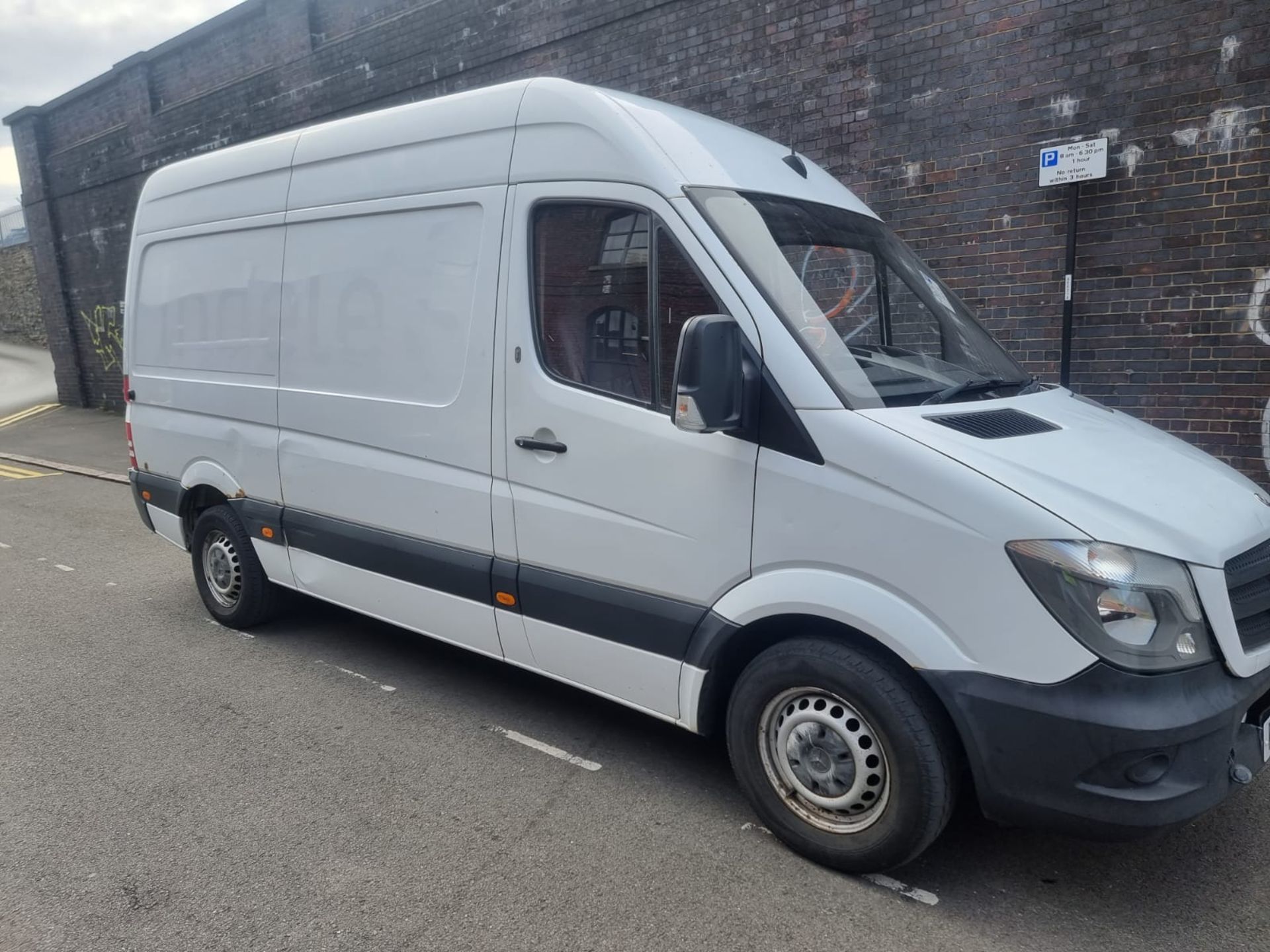 KV65 AXT MERCEDES-NEZ SPRINTER WHITE DIESEL First Registration: 11.09. ...