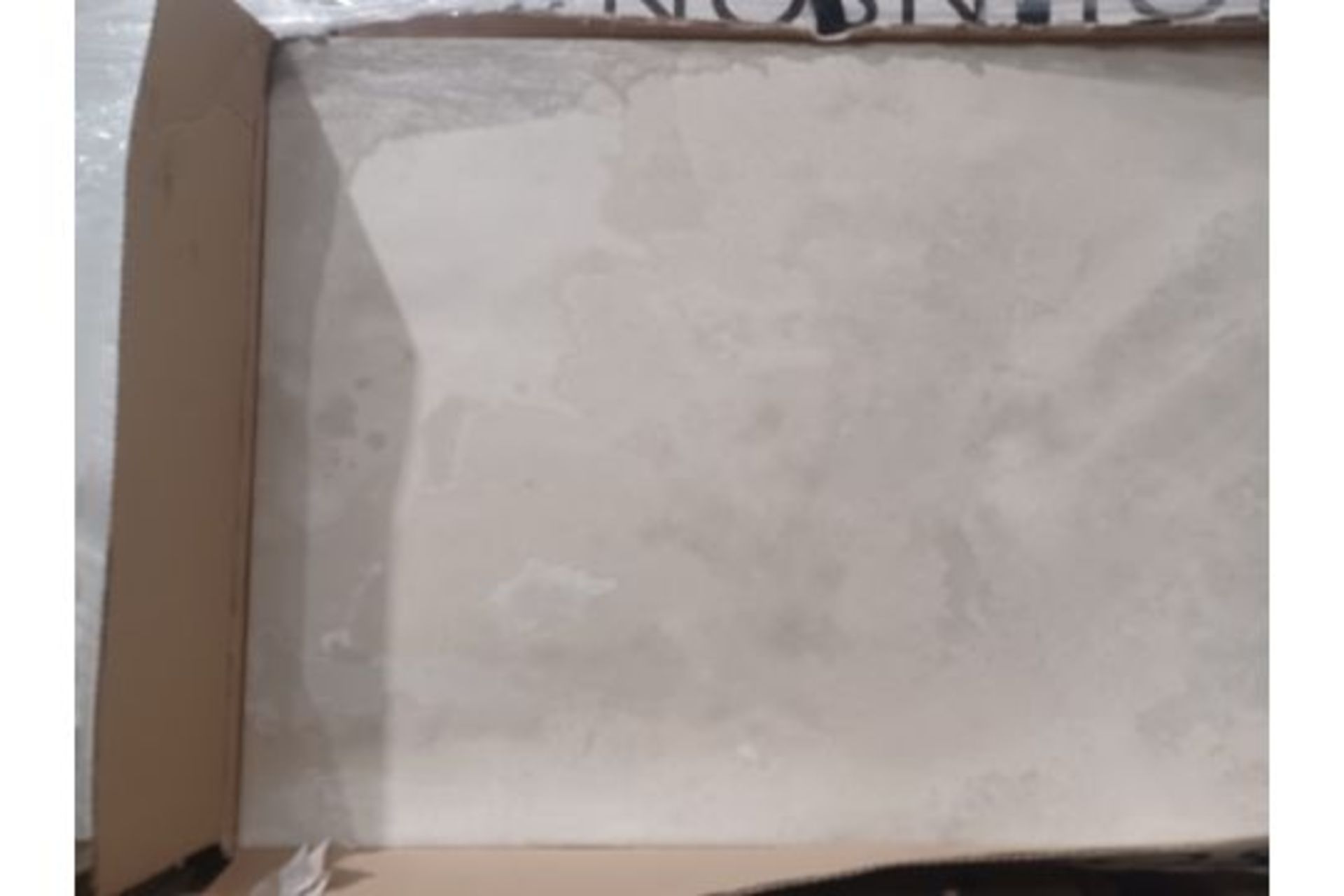 PALLET TO CONTAIN 32 x PACKS OF 600x300mm JOHNSONS GLAZED WALL & FLOOR ...