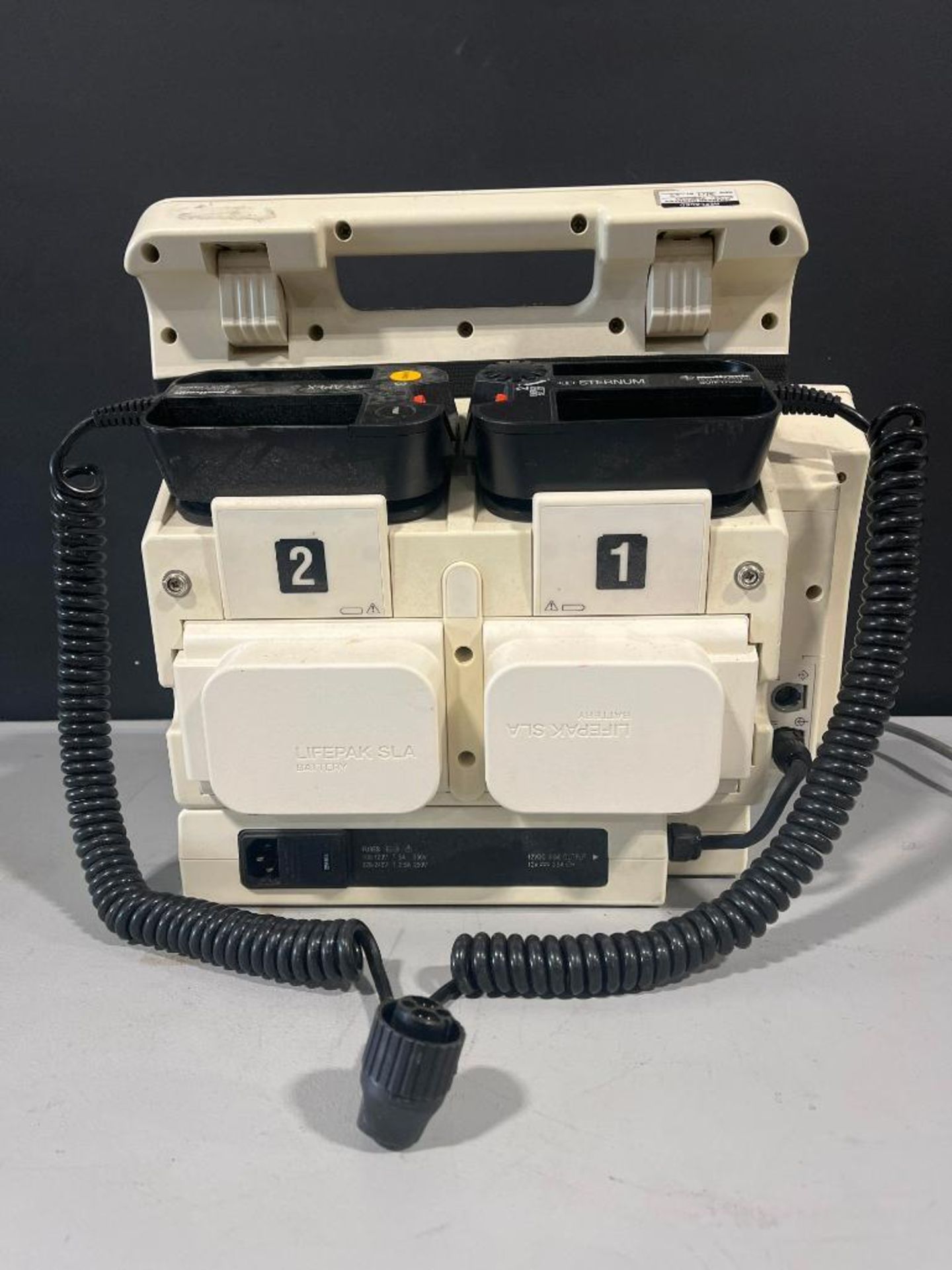 { Option of lots: 597, 598, 599, 600 } MEDTRONIC/PHYSIO-CONTROL LIFEPAK ...