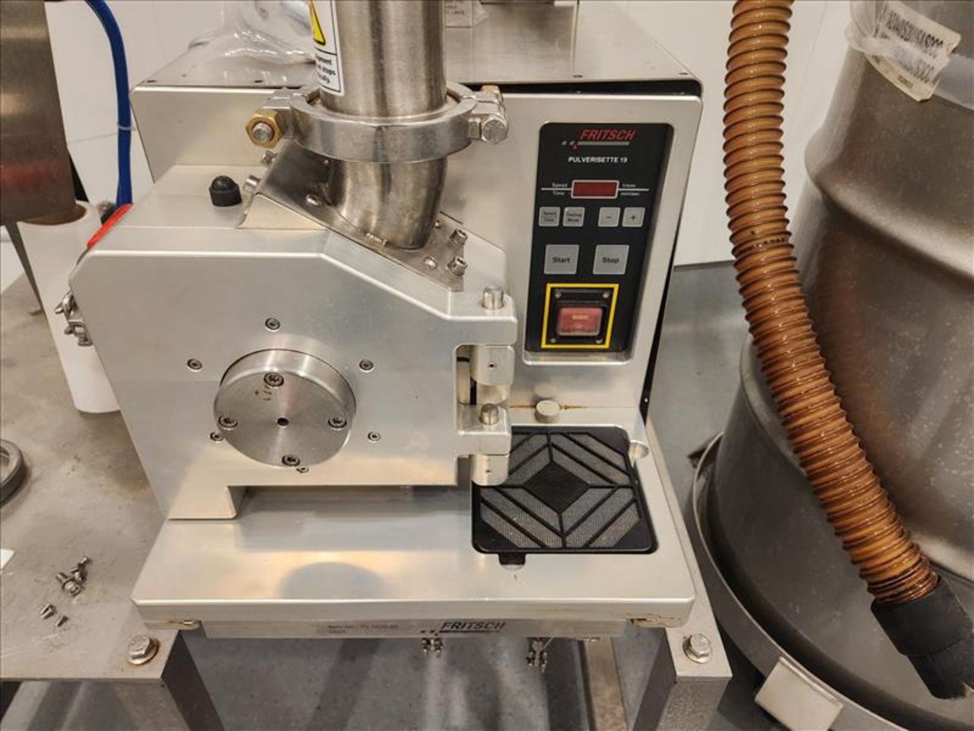 Fritch Universal Cutting Mill, model Pulverisette 19, S/N 19.3030/00573 ...