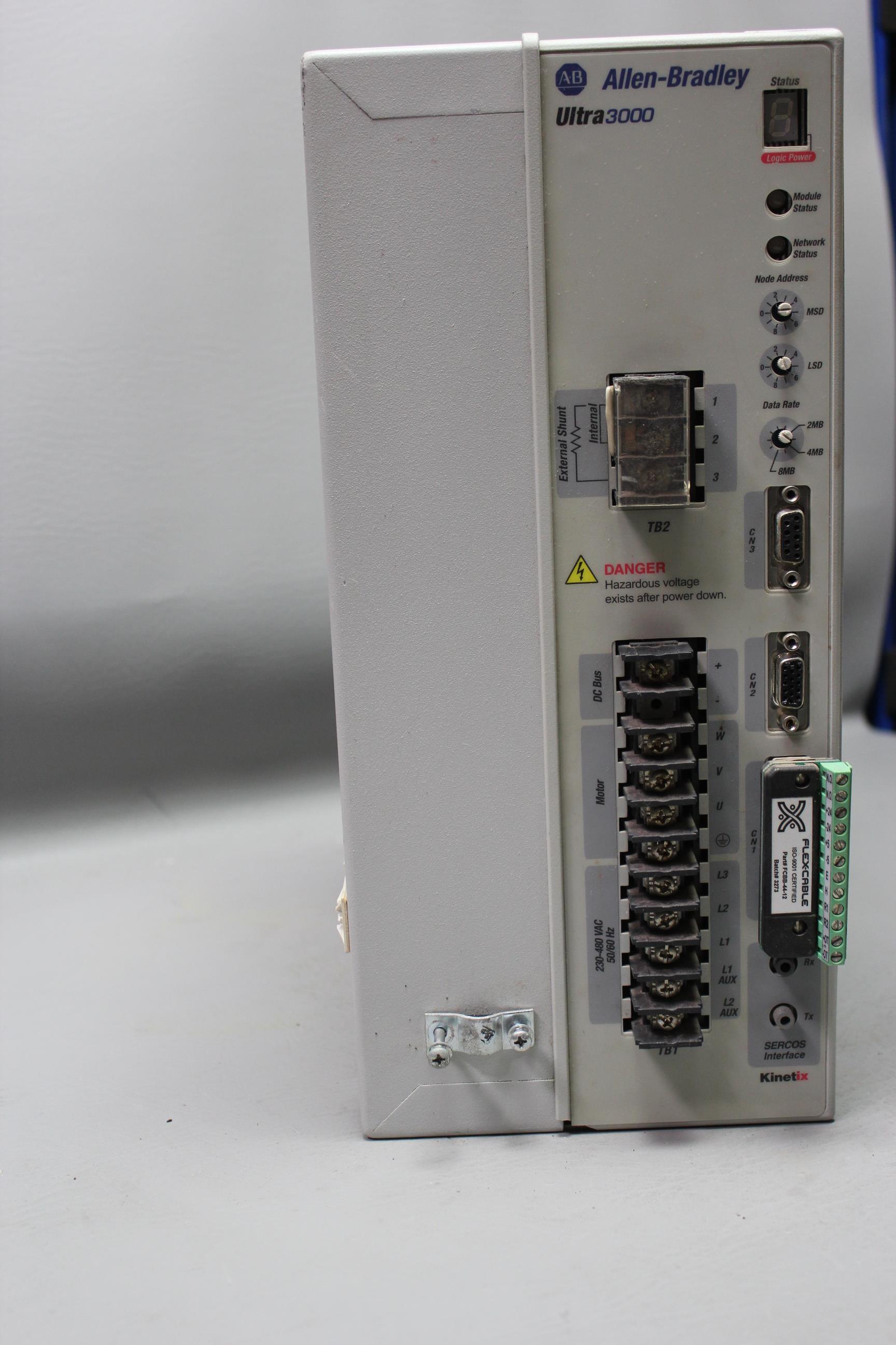 ALLEN BRADLEY ULTRA 3000 SERVO DRIVE 2098-DSD-HV100-SE SER. BLOC:AS20.1.16