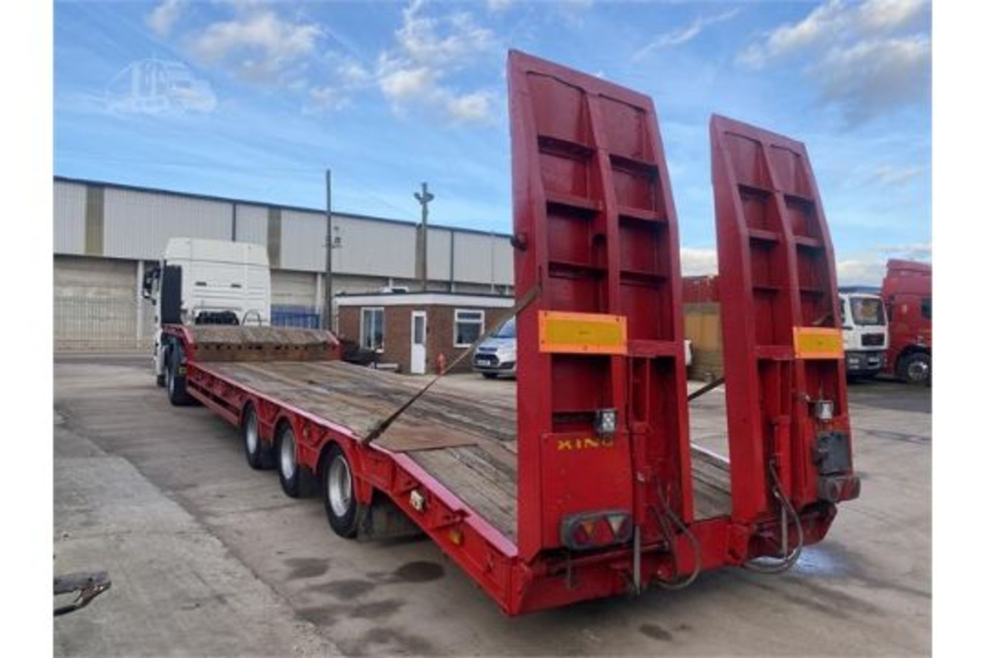2002 KING LOW LOADER Low Loader Trailers LOADING AND DELIVERY AVAILBLE