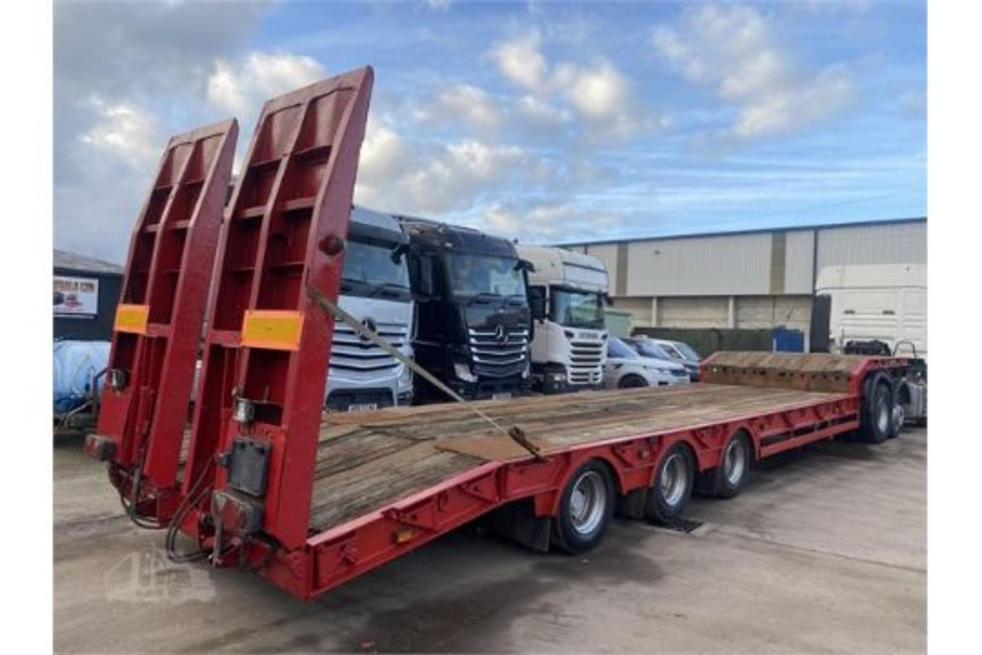 2002 KING LOW LOADER Low Loader Trailers LOADING AND DELIVERY AVAILBLE