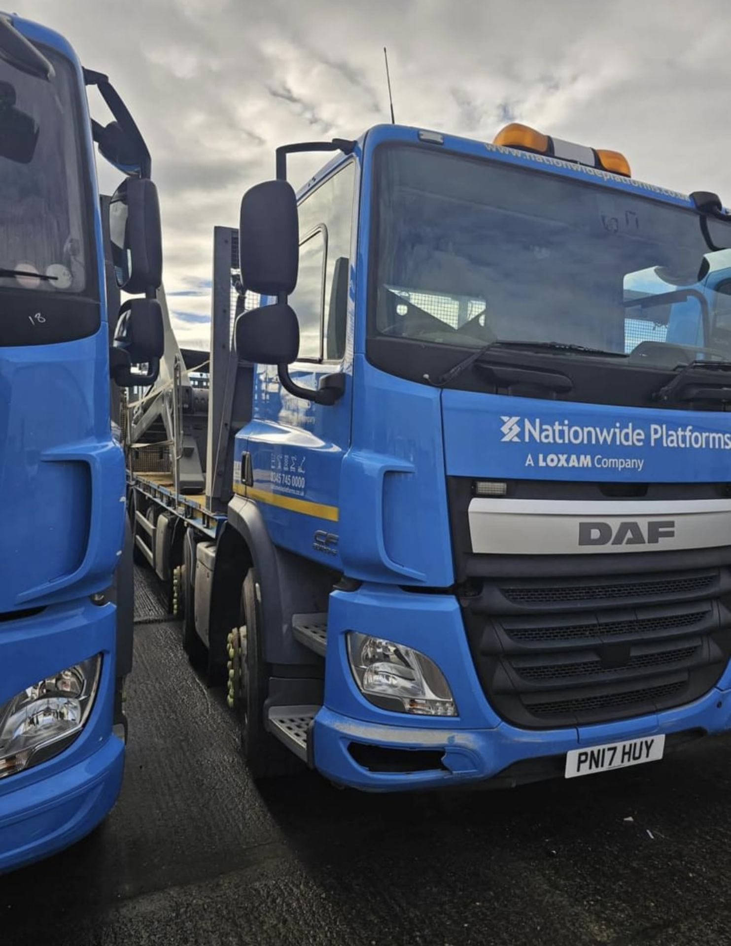 2018 4x8 DAF BEAVERTAIL PLATFORM TRUCK ALL WARRANTED MILEAGE HYDRAULIC ...