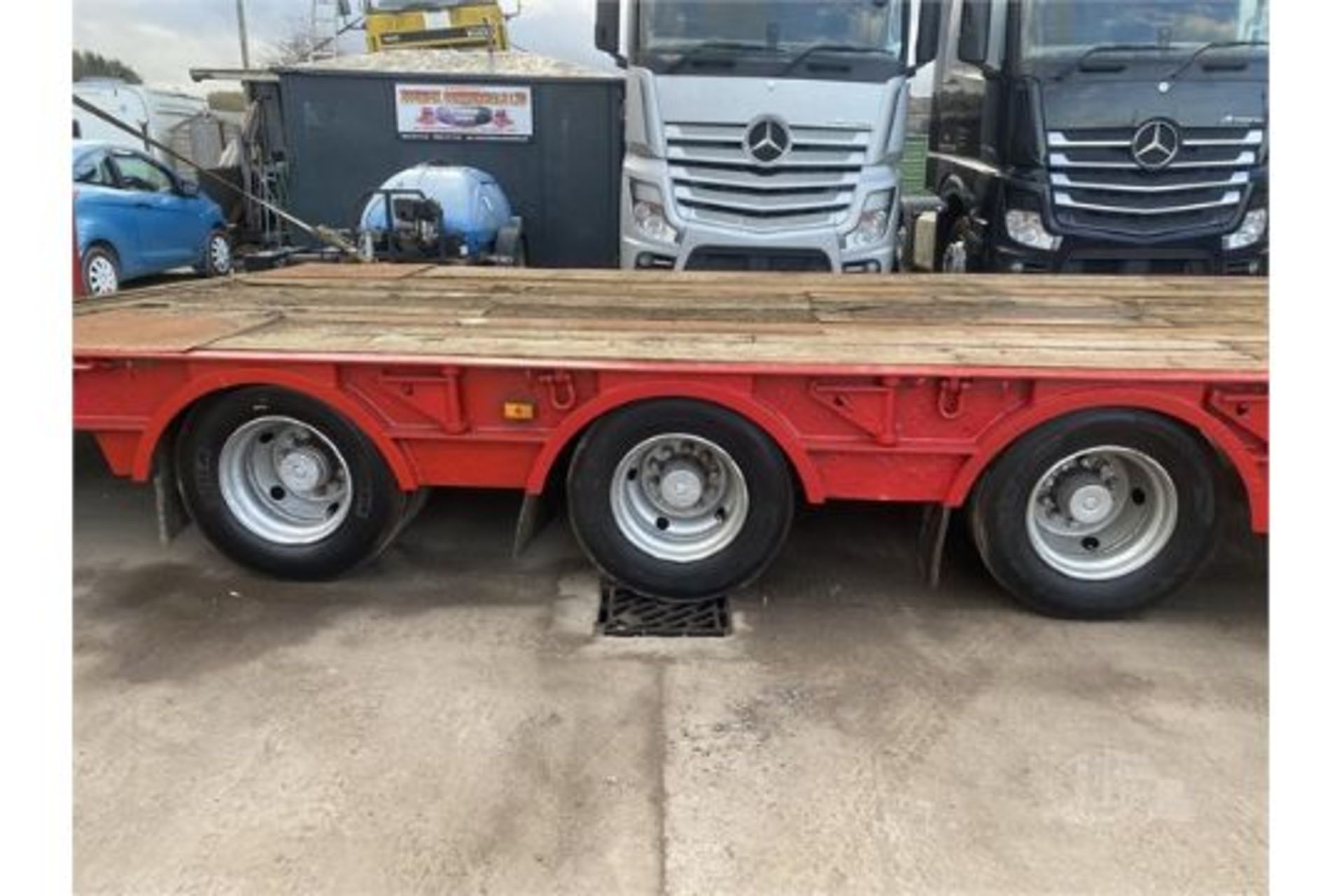 2002 KING LOW LOADER Low Loader Trailers LOADING AND DELIVERY AVAILBLE