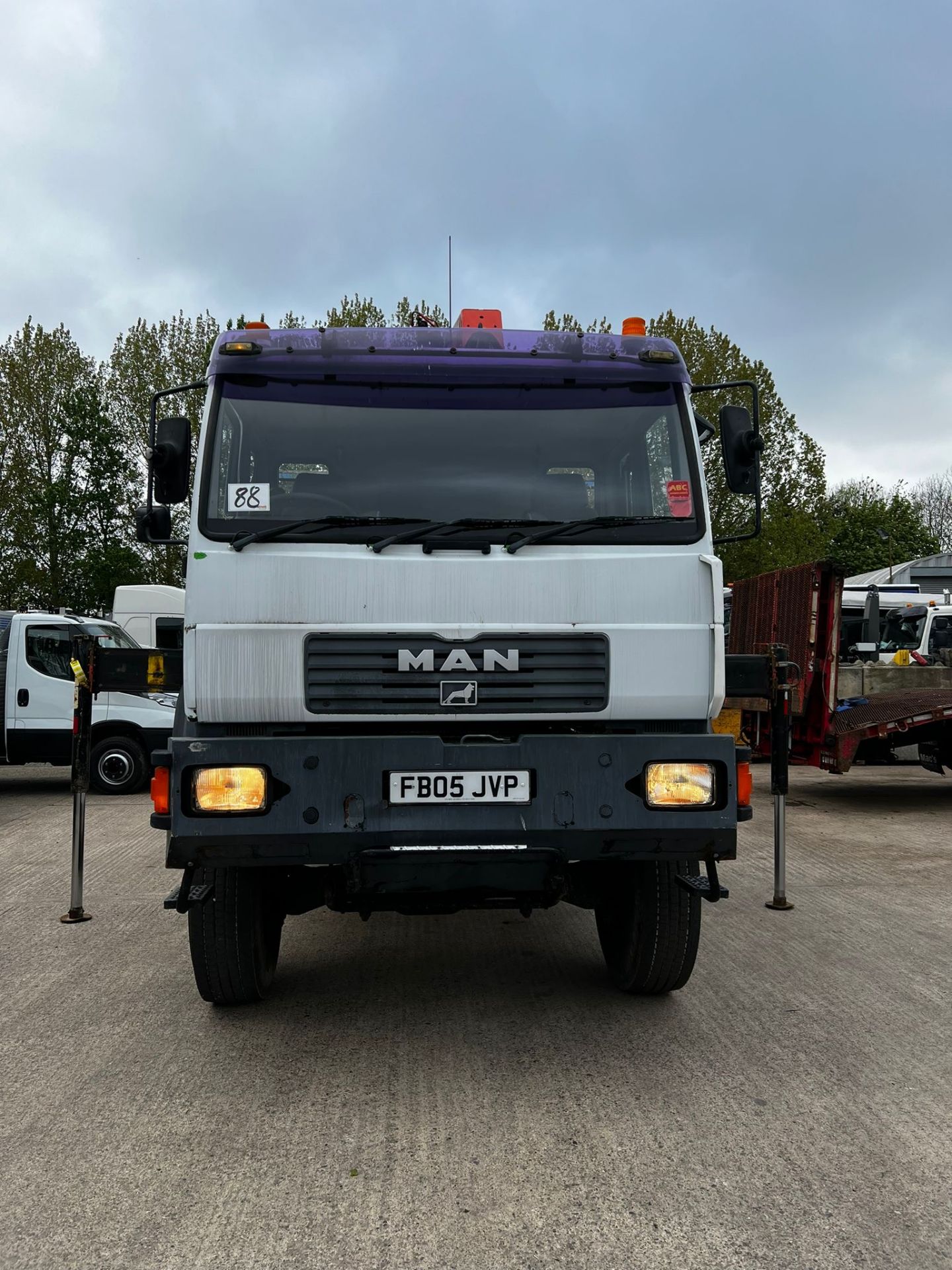 2005 MAN 4X4 GOOD CONDITION MANUAL GEARBOX WITH PALFINGURE CRANE STARTS ...