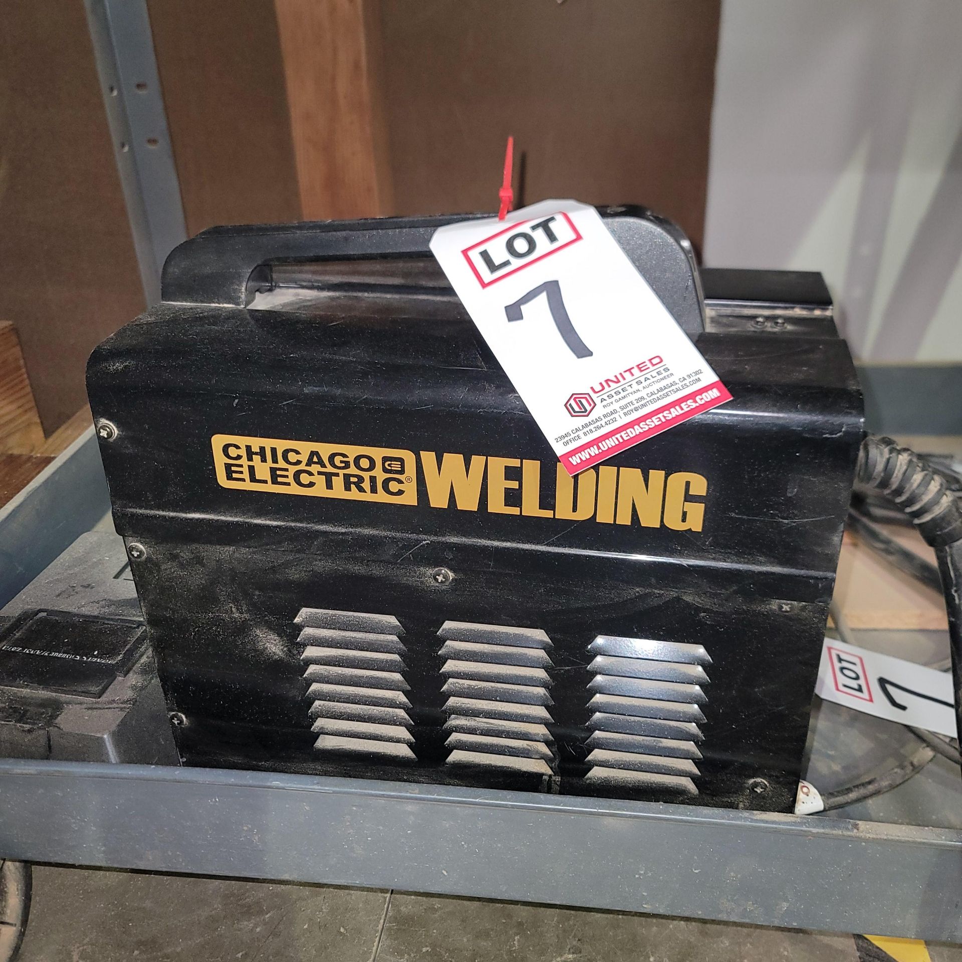 CHICAGO ELECTRIC WELDING FLUX 125 WELDER, FLUX CORE ARC WELDER, FOR USE ...