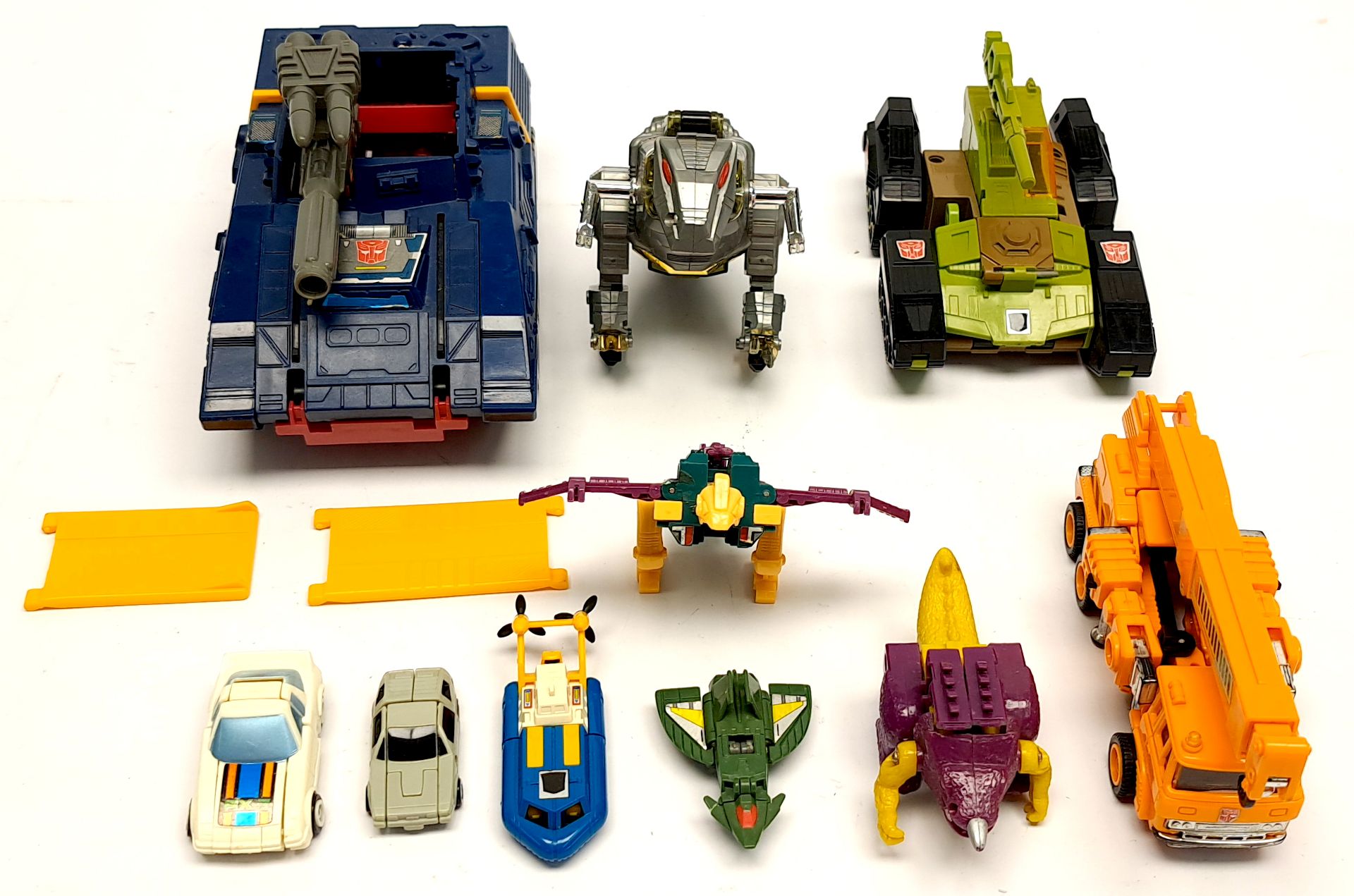 Hasbro Loose Transformers G1 action figures, plus miniature ...