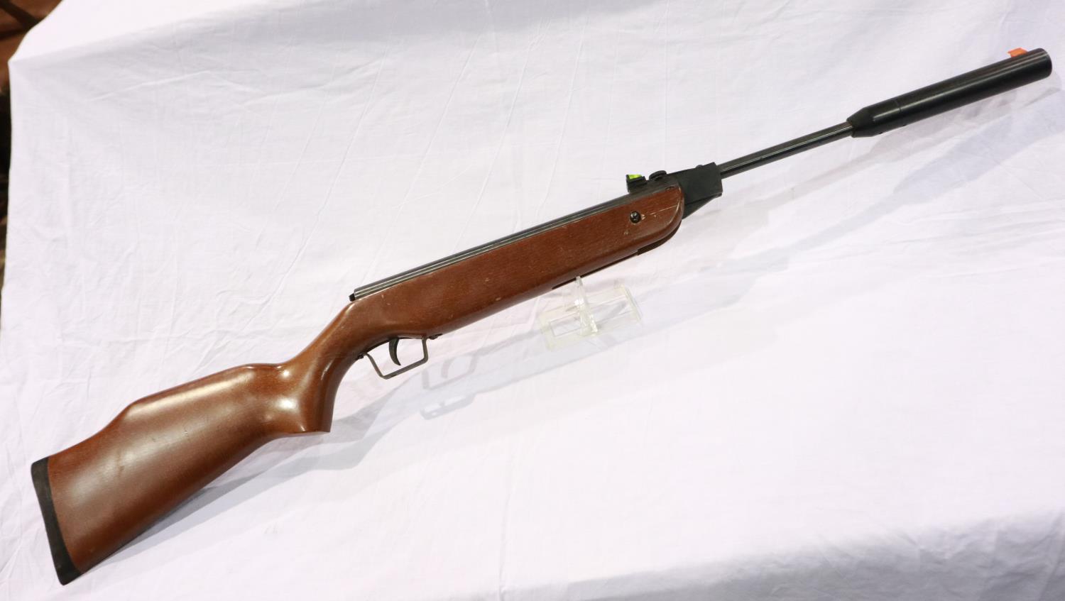 Cometa 220 .22 cal air rifle with silencer. UK P&P Group 3 (£30+VAT for ...