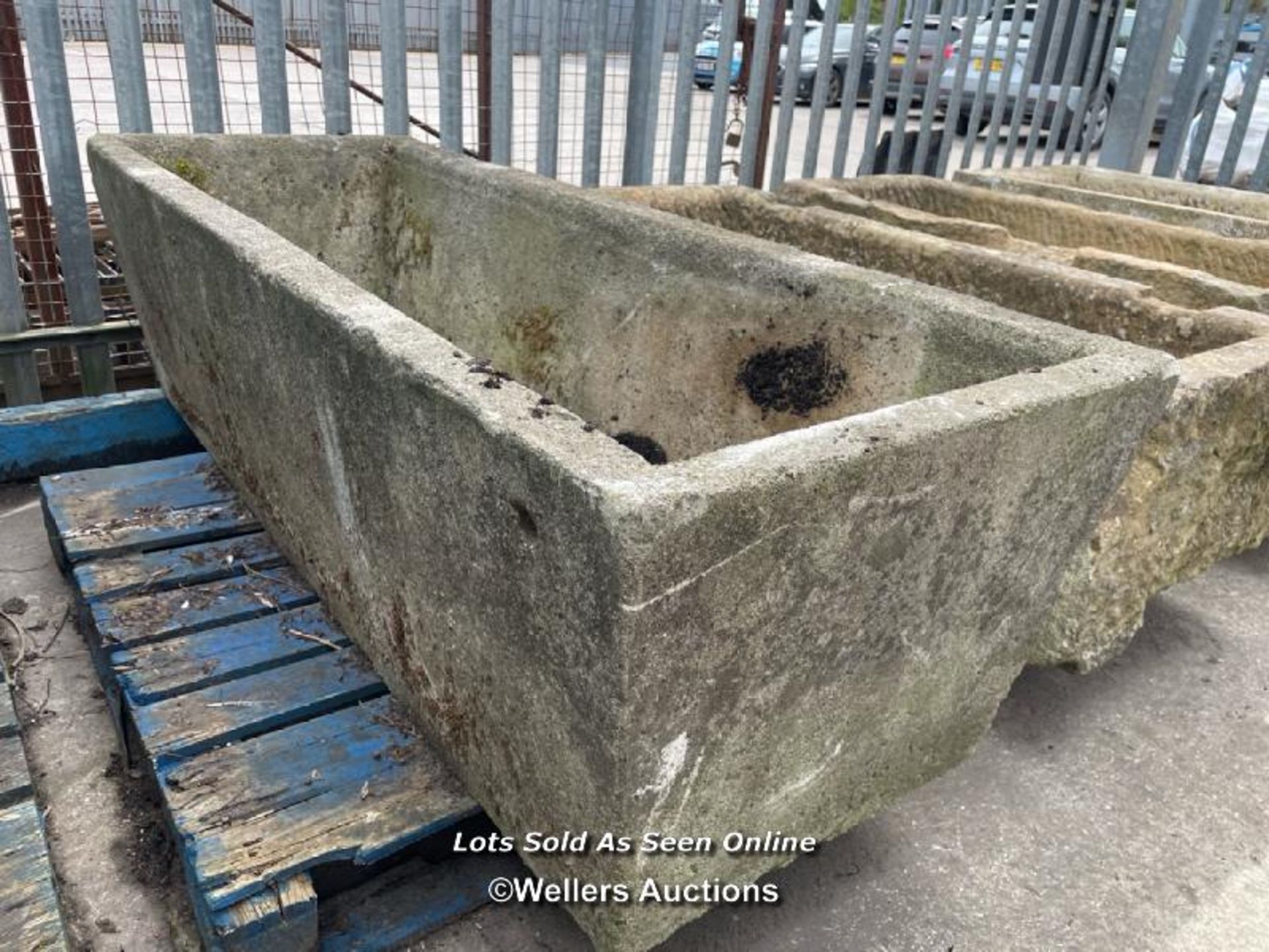 *A LARGE CONCRETE FARM TROUGH, 57CM (H) X 200CM (L) X 74CM (W)